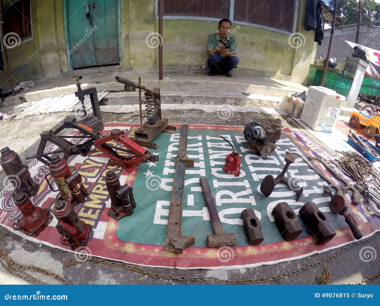 Second hand goods editorial image. Image of sold, village - 49076815