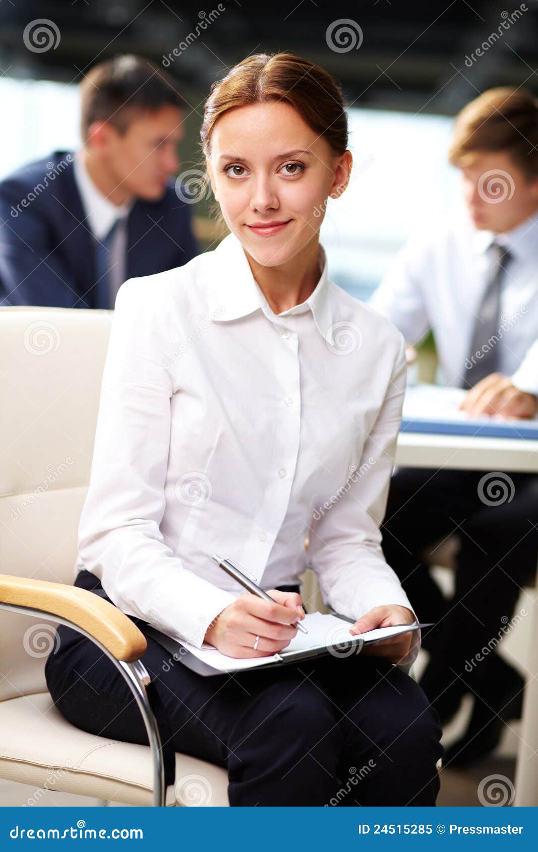 Secretaresse op het werk stock afbeelding. Image of levensstijl - 24515285