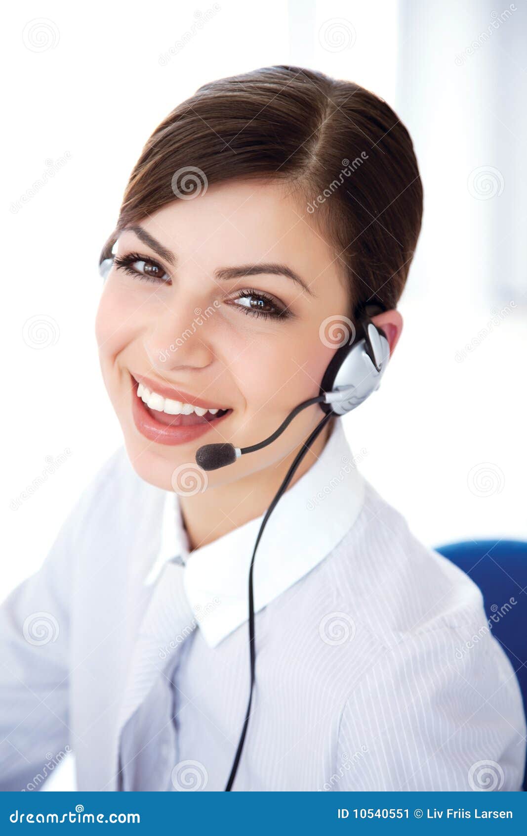 Secretaria sonriente imagen de archivo. Imagen de negocios - 10540551