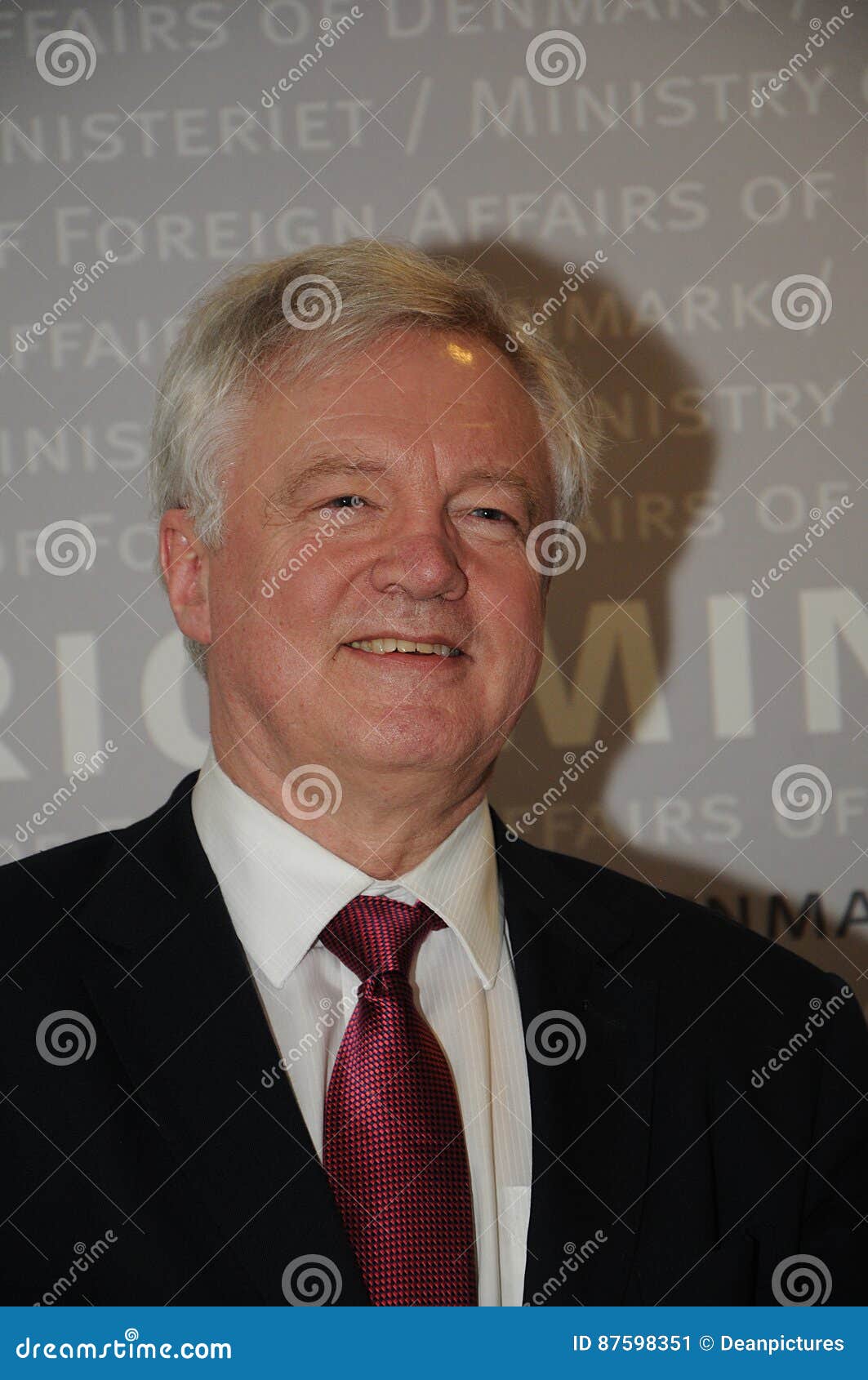 SECTA EXTRANJERA DE DAVID DAVIS CON ANDERS SAMUELSEN Foto editorial ...
