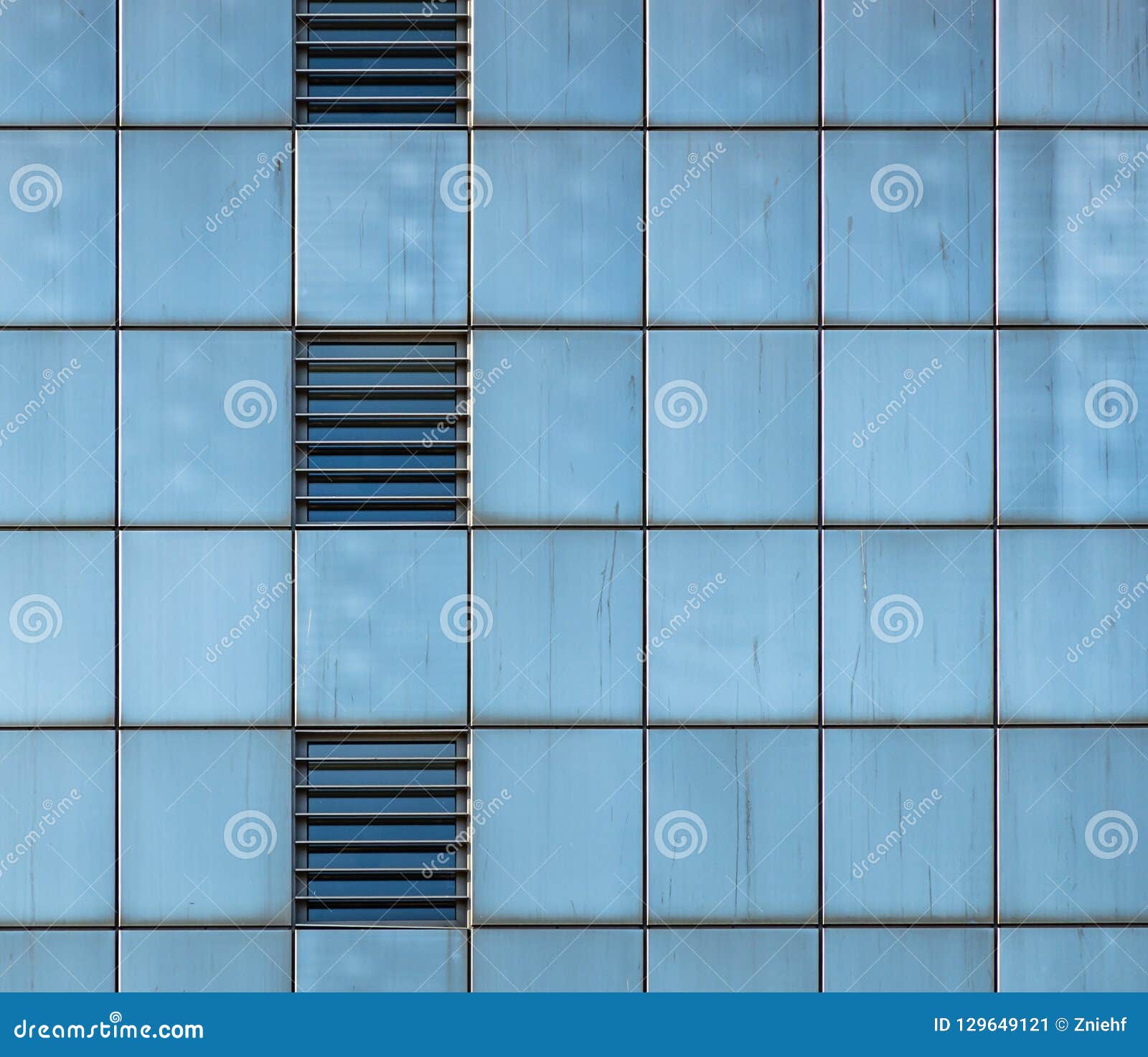 Section of the Facade of a High-rise Building with Mirrored Wall Stock ...