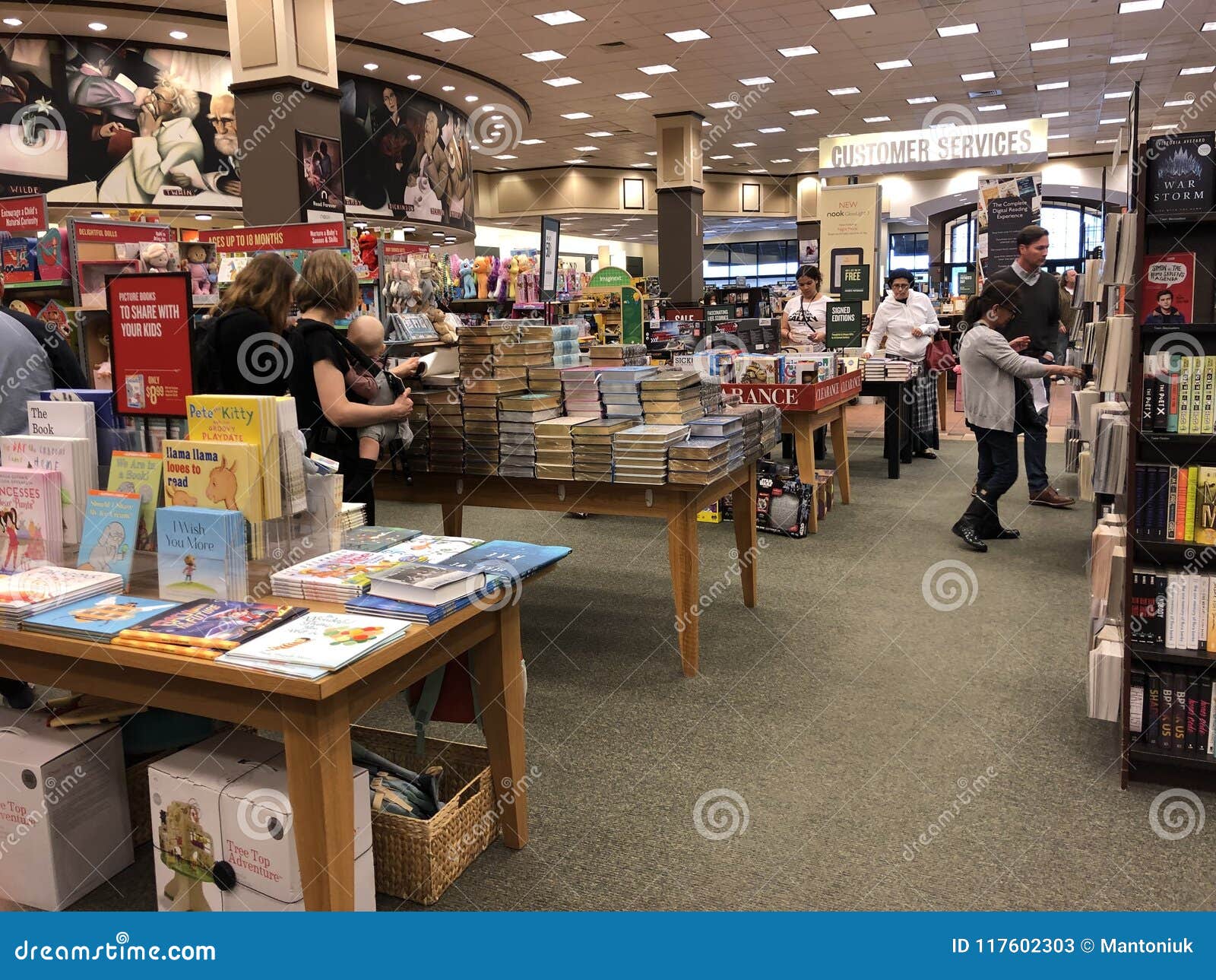 Book Store with People Shooping Editorial Stock Photo - Image of books ...