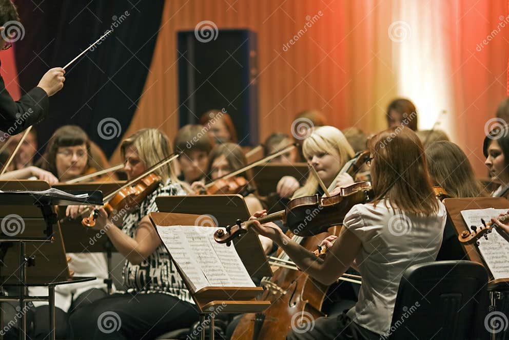 Section Strings Symphonic Orchestra Editorial Image - Image of hand ...