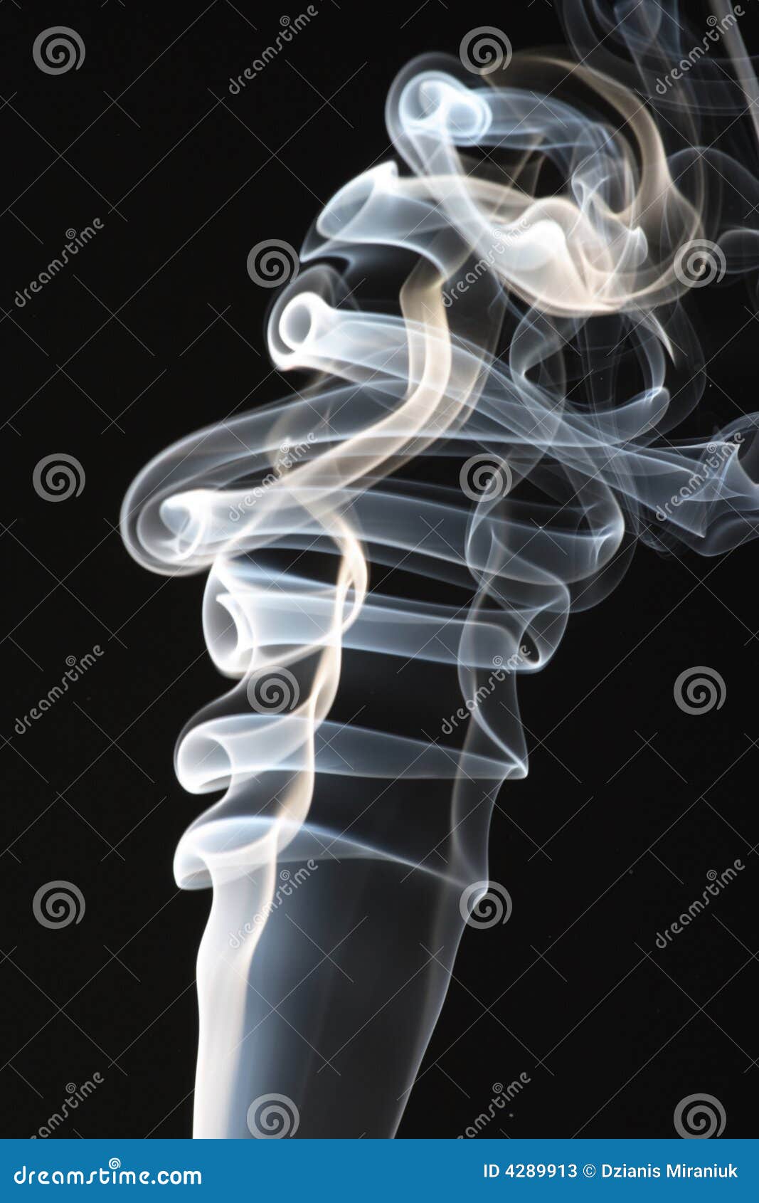 Secuencias de un humo imagen de archivo. Imagen de humo - 4289913