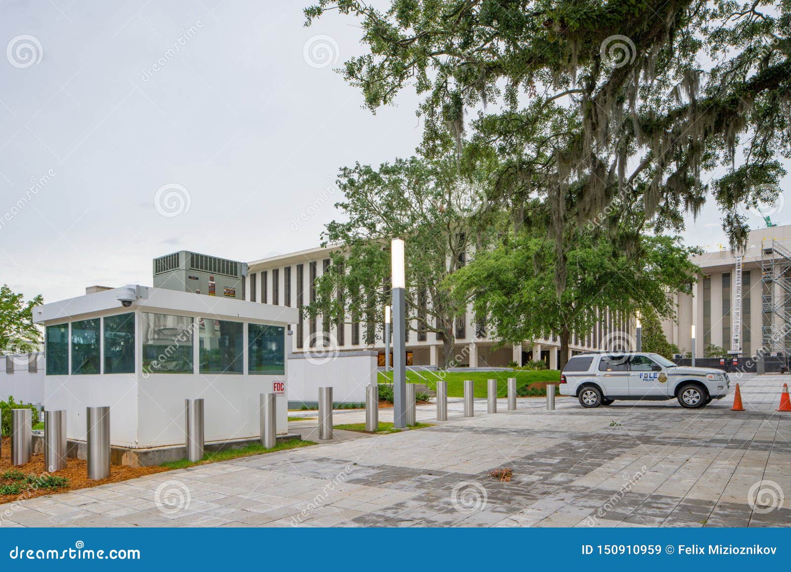 Secure Government Building Entrance with FDLE Vehicle Stock Image ...