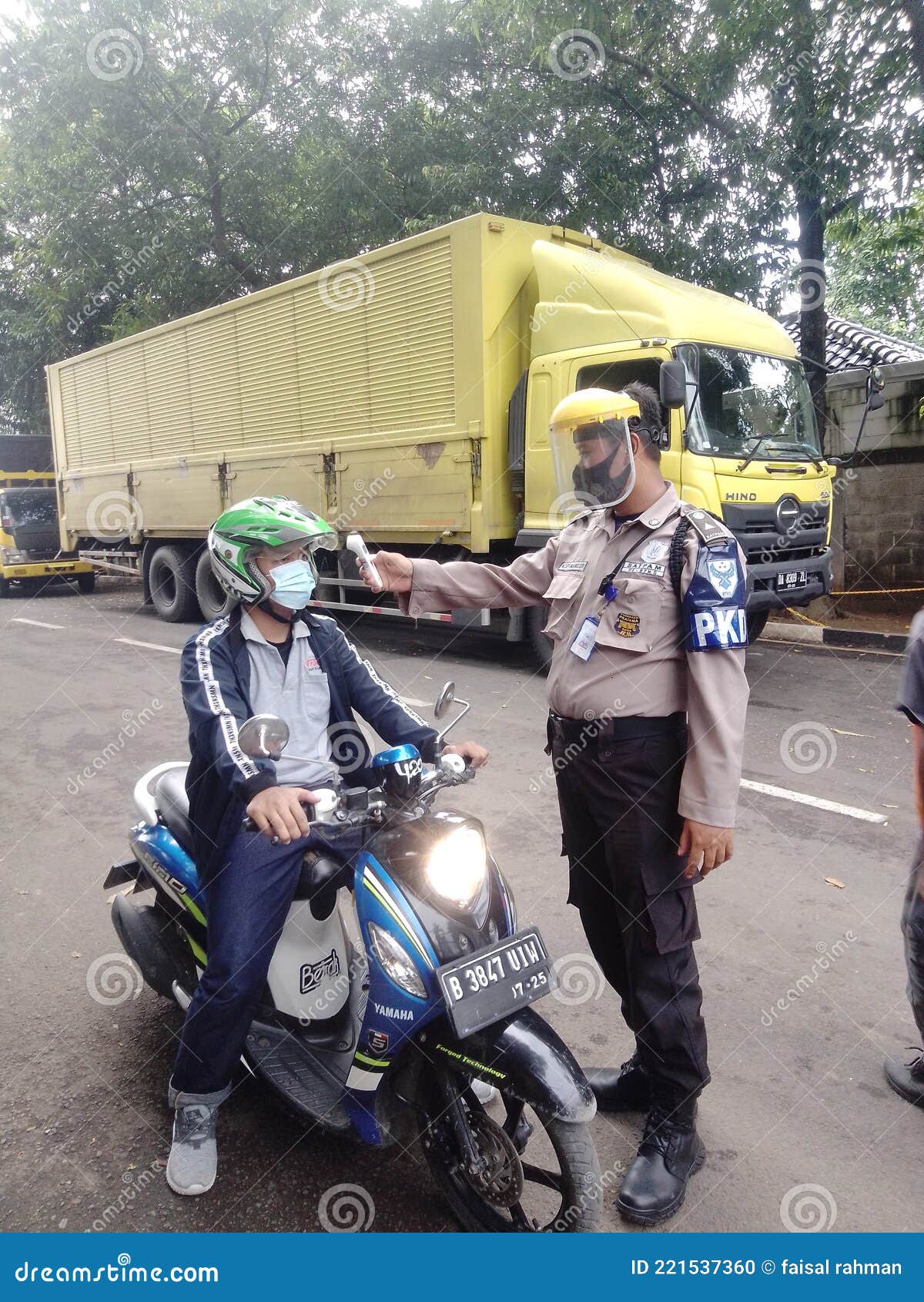 Guard Check Point At The Entrance Of The Sudirman Jakarta Train Station ...