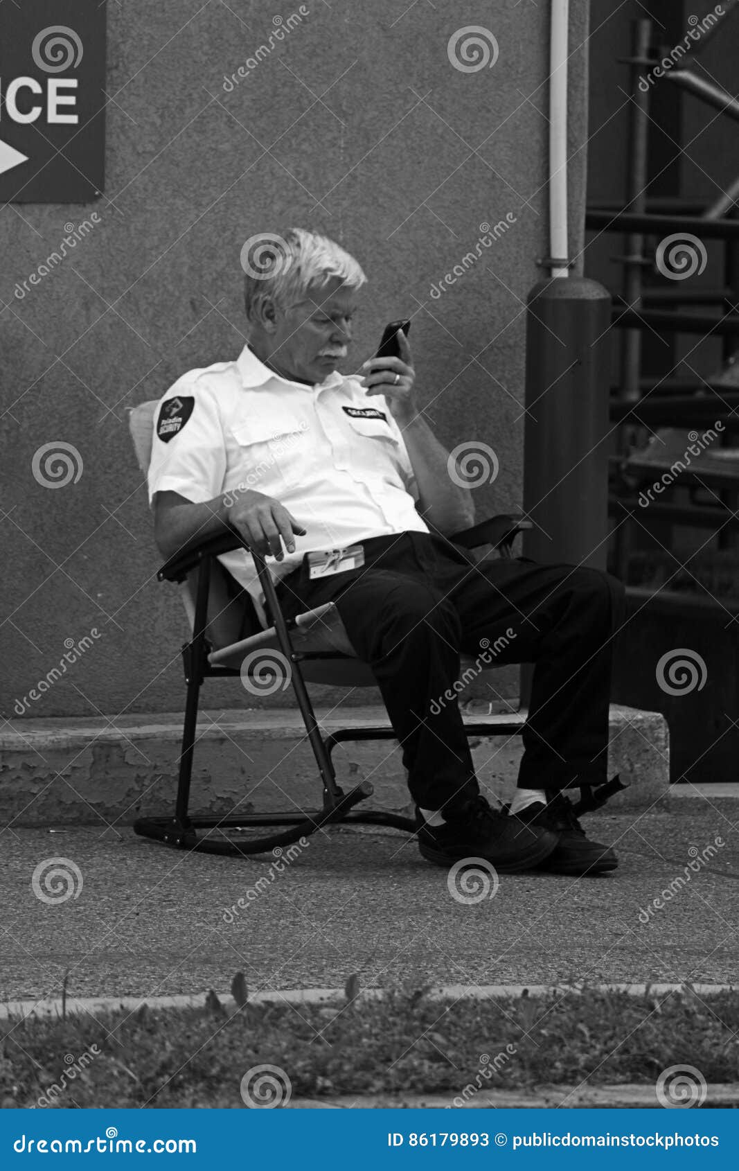 Security Guard On Duty Picture. Image: 86179893