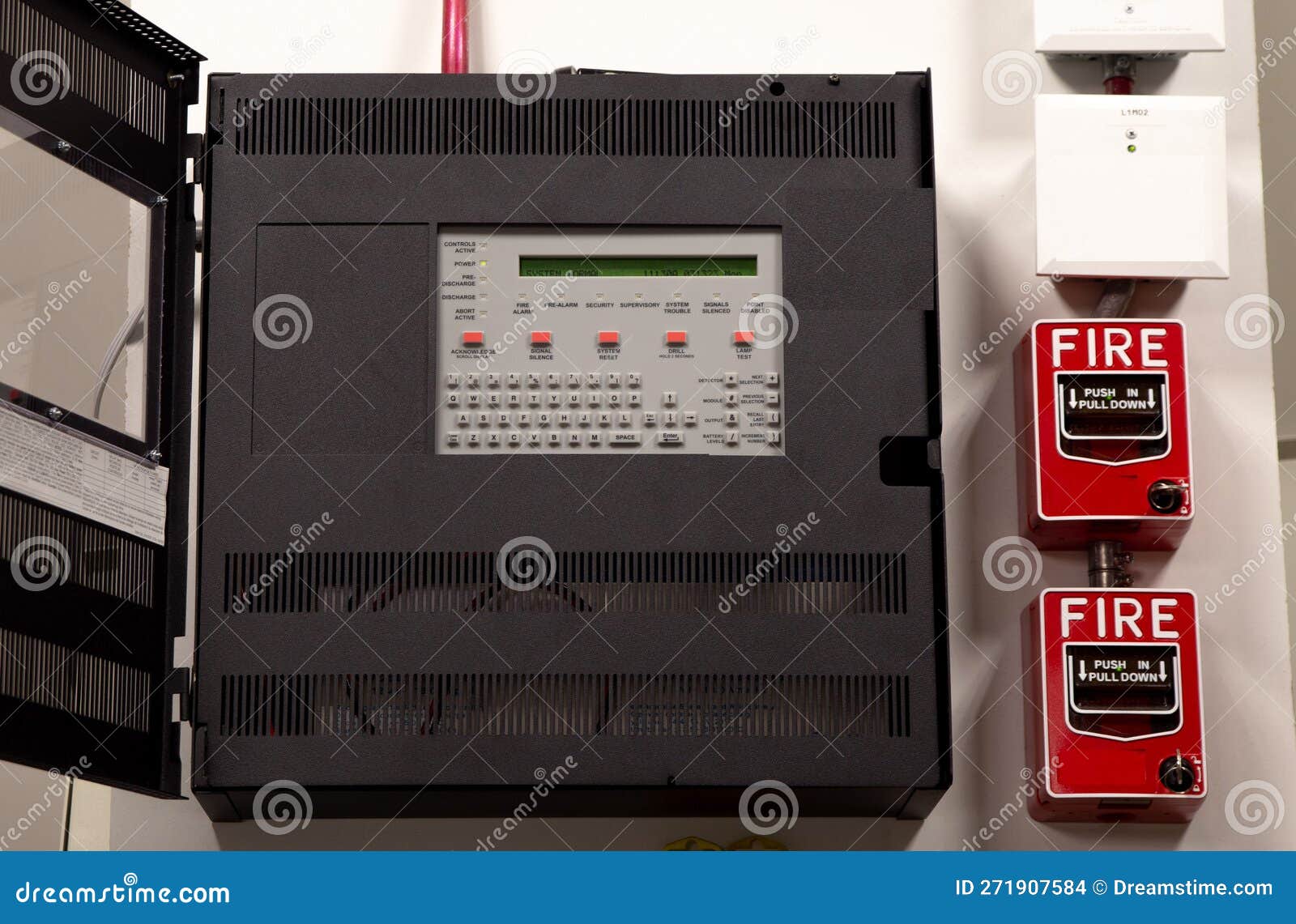 Security Guards are Learning How To Use Fire Alarm Panel and How To Do ...