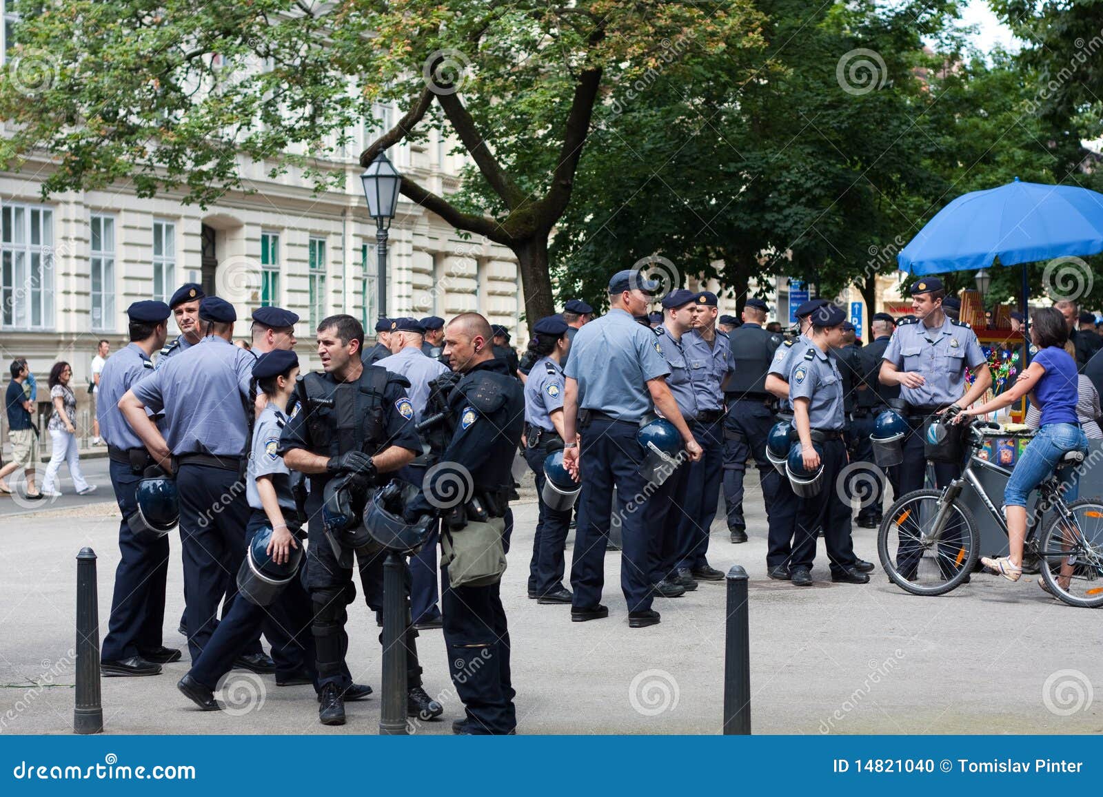 Security - police officers editorial image. Image of defence - 14821040