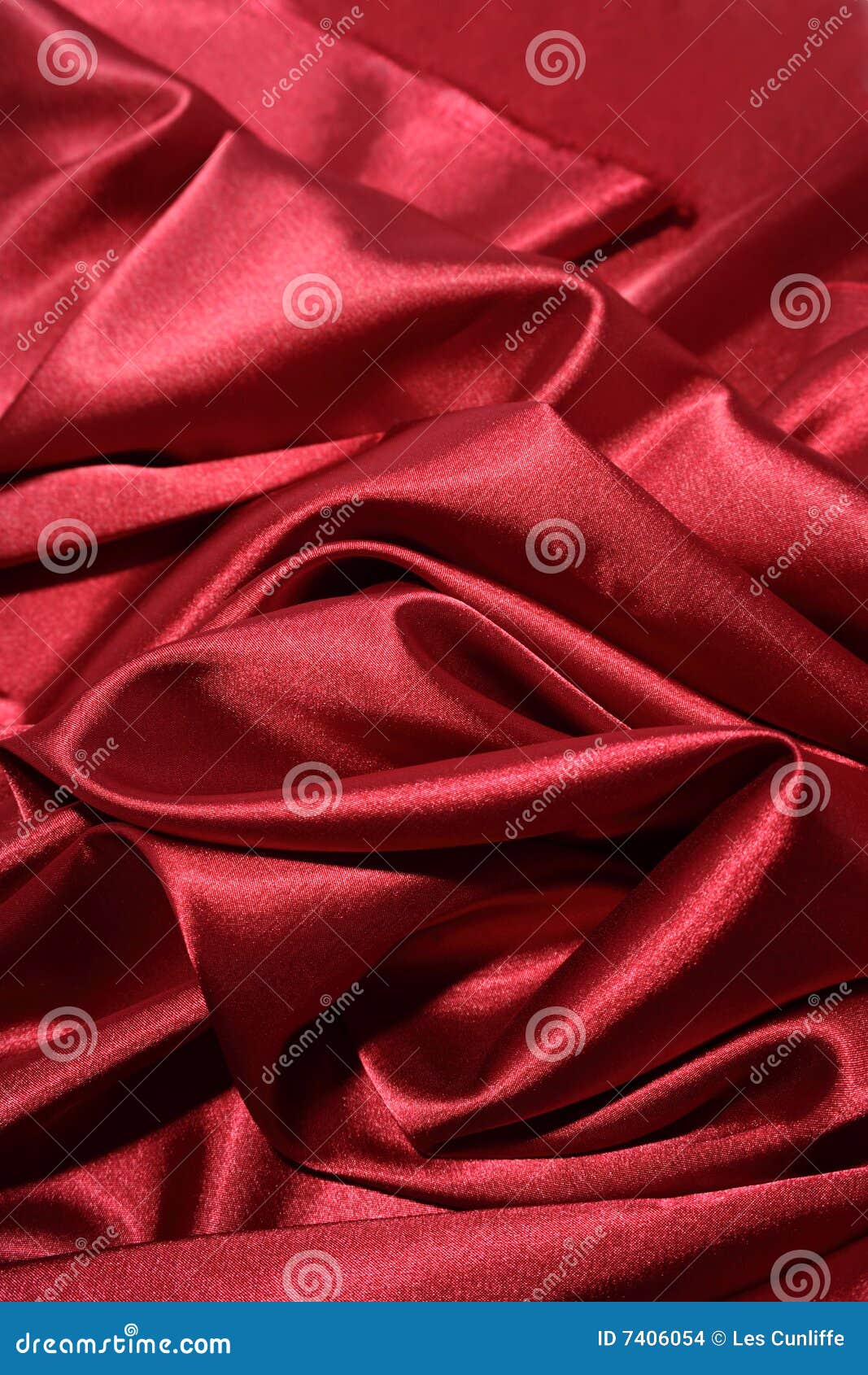 Seda roja lujosa foto de archivo. Imagen de colorido, sedoso - 7406054