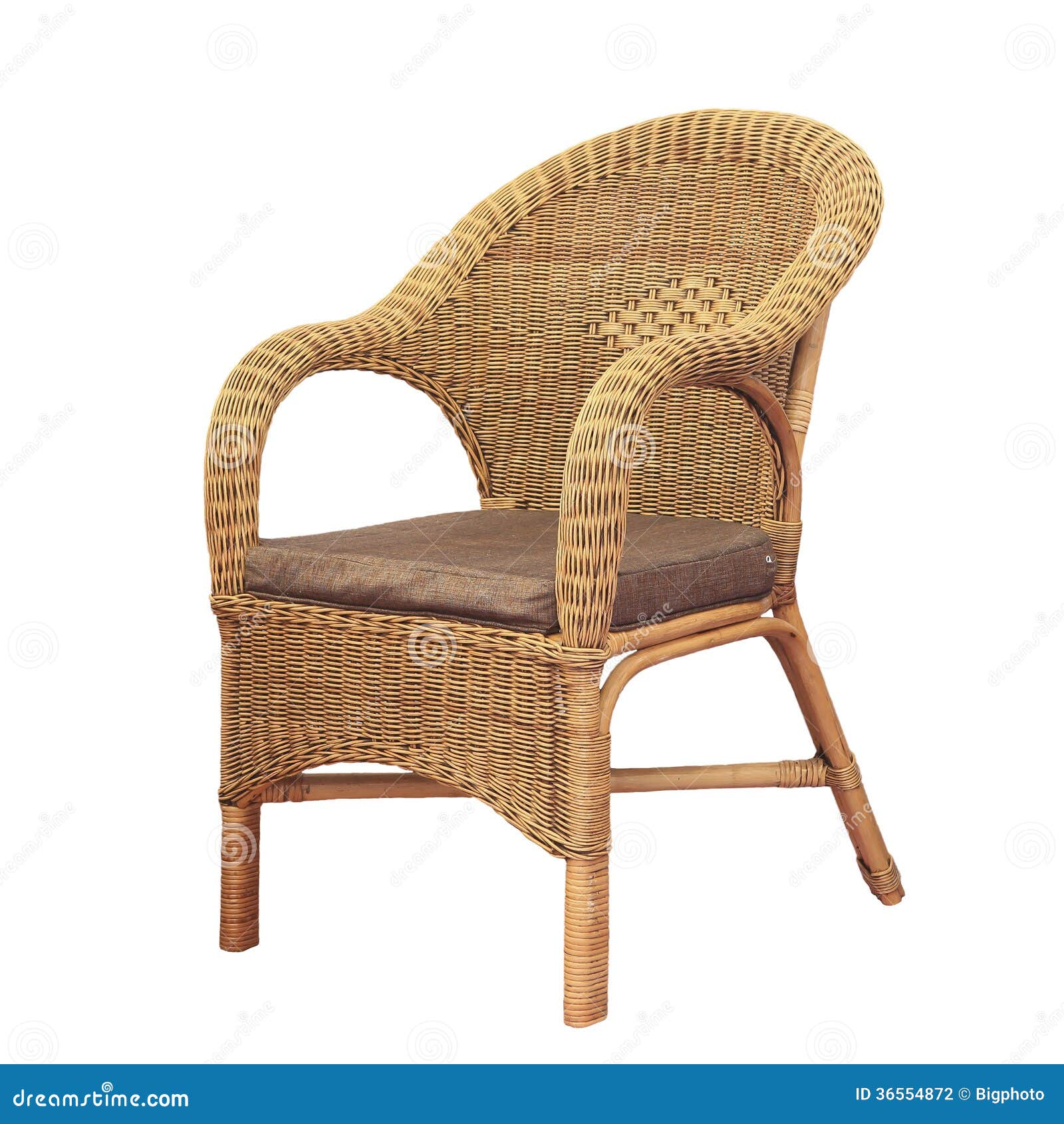 Sedia Comoda Di Vimini Isolata Su Fondo Bianco Fotografia Stock ...