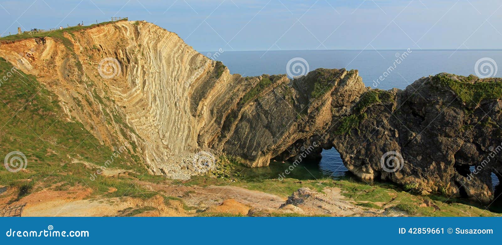 Sedimentgesteine Lulworth Bucht, Dorset Stockbild - Bild von wolken ...