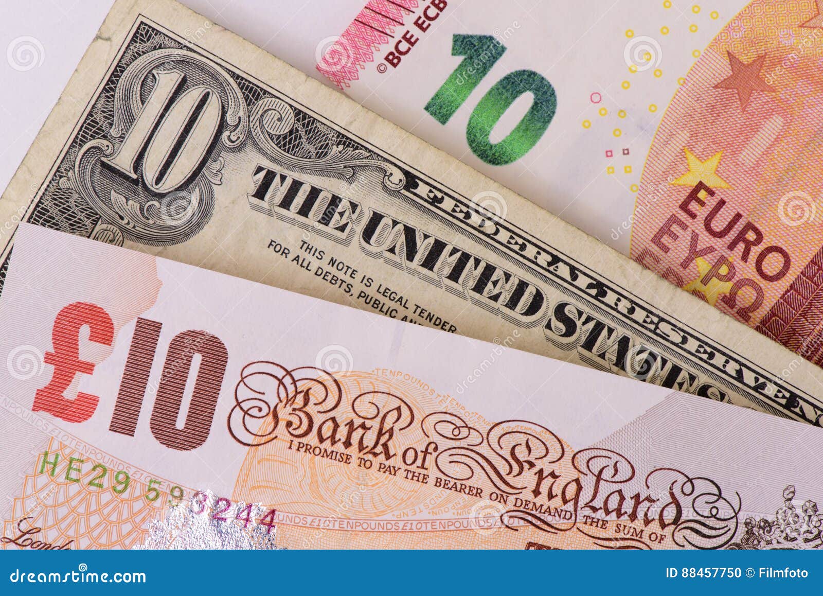 Sedlar i olika valutor redaktionell foto. Bild av valuta - 88457750