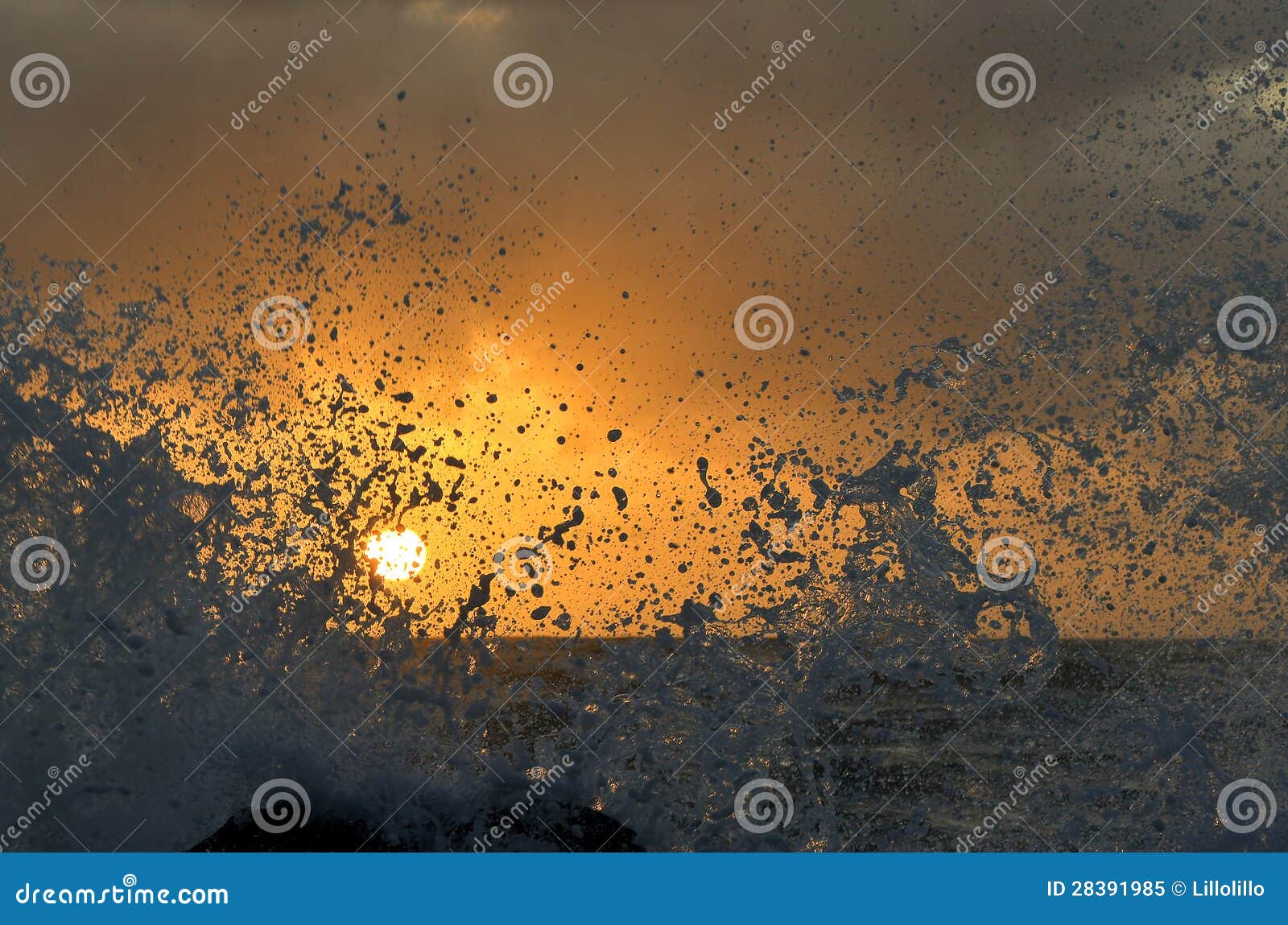 See and sun stock image. Image of beauty, splashing, sunlight - 28391985