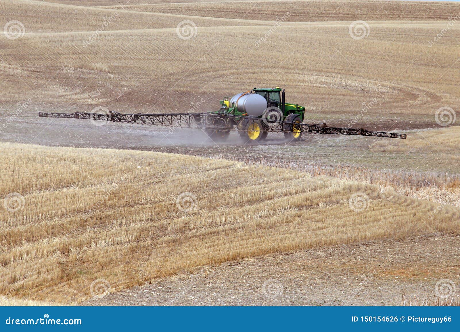 Seeding in Saskatchewan editorial photo. Image of agricultural - 150154626