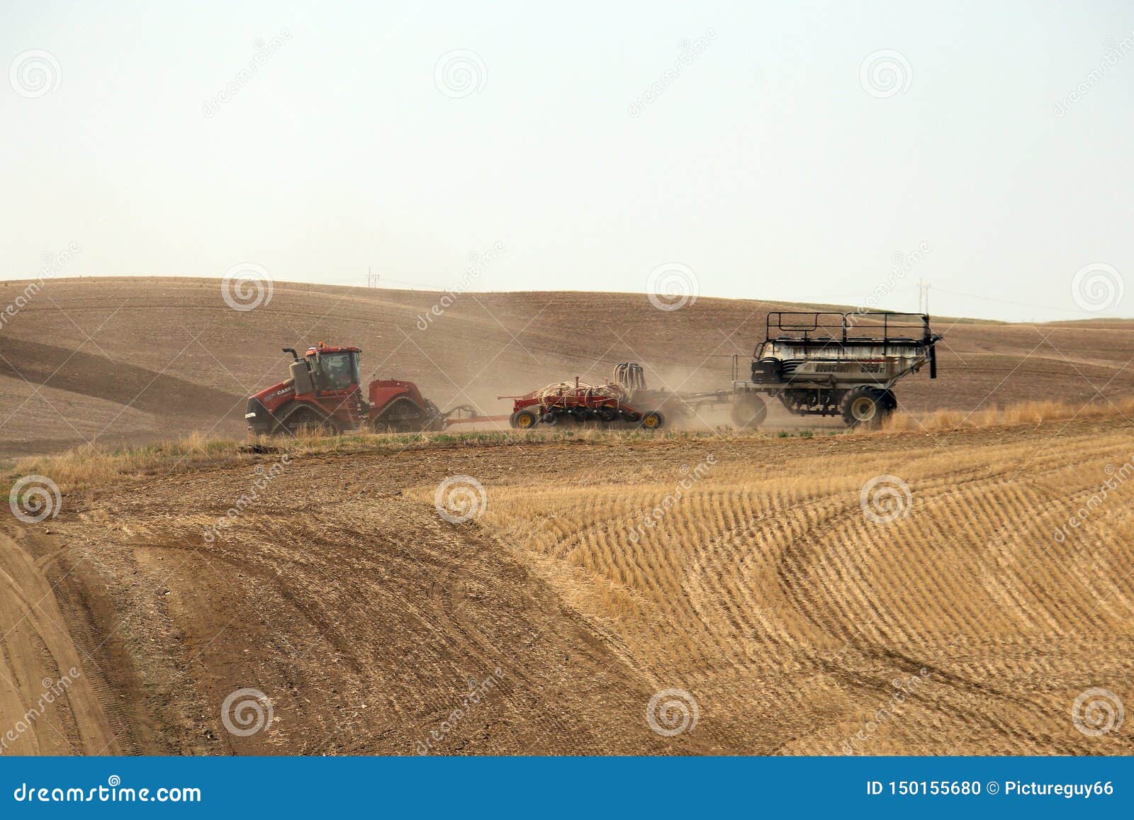 Seeding in Saskatchewan editorial image. Image of farm - 150155680