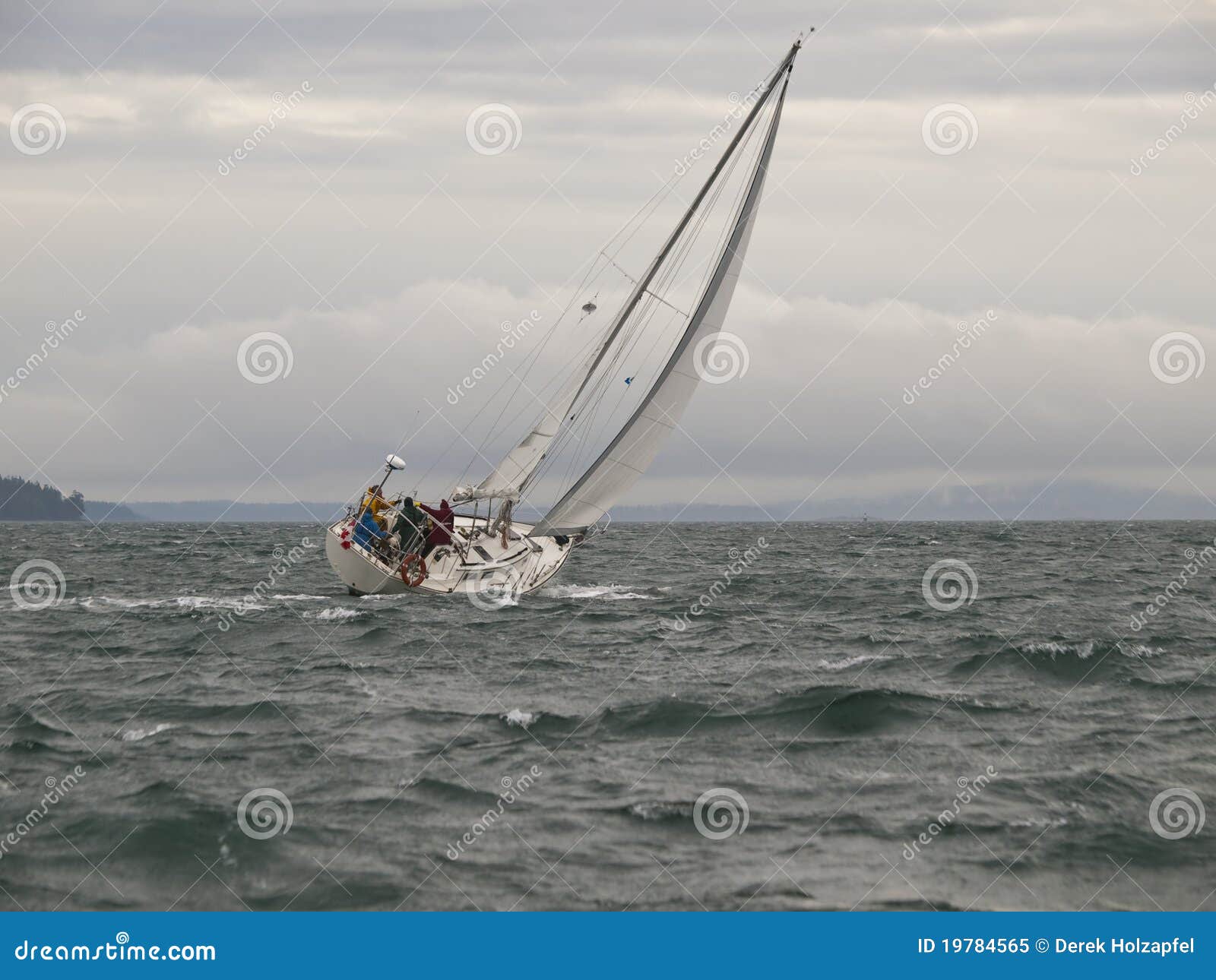 Segelboot-Rennen in Einem Winter-Sturm Stockbild - Bild von takelung ...