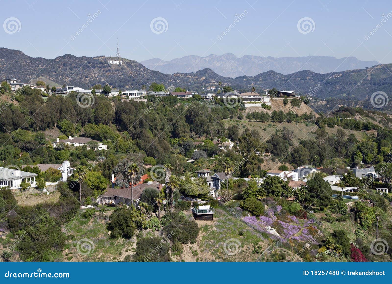 Segno E Case Di Hollywood Nelle Colline Immagine Editoriale - Immagine ...
