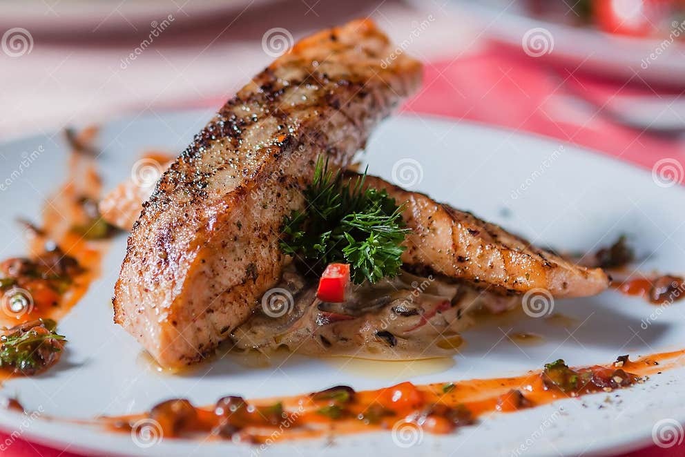 Segundo plato imagen de archivo. Imagen de comestibles - 35297835