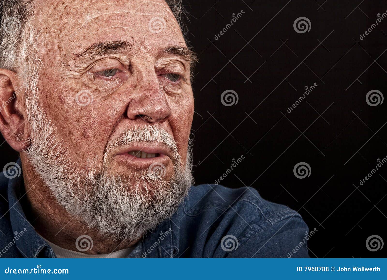 Sehr alter weinender Mann stockfoto. Bild von furcht, ausdruck - 7968788