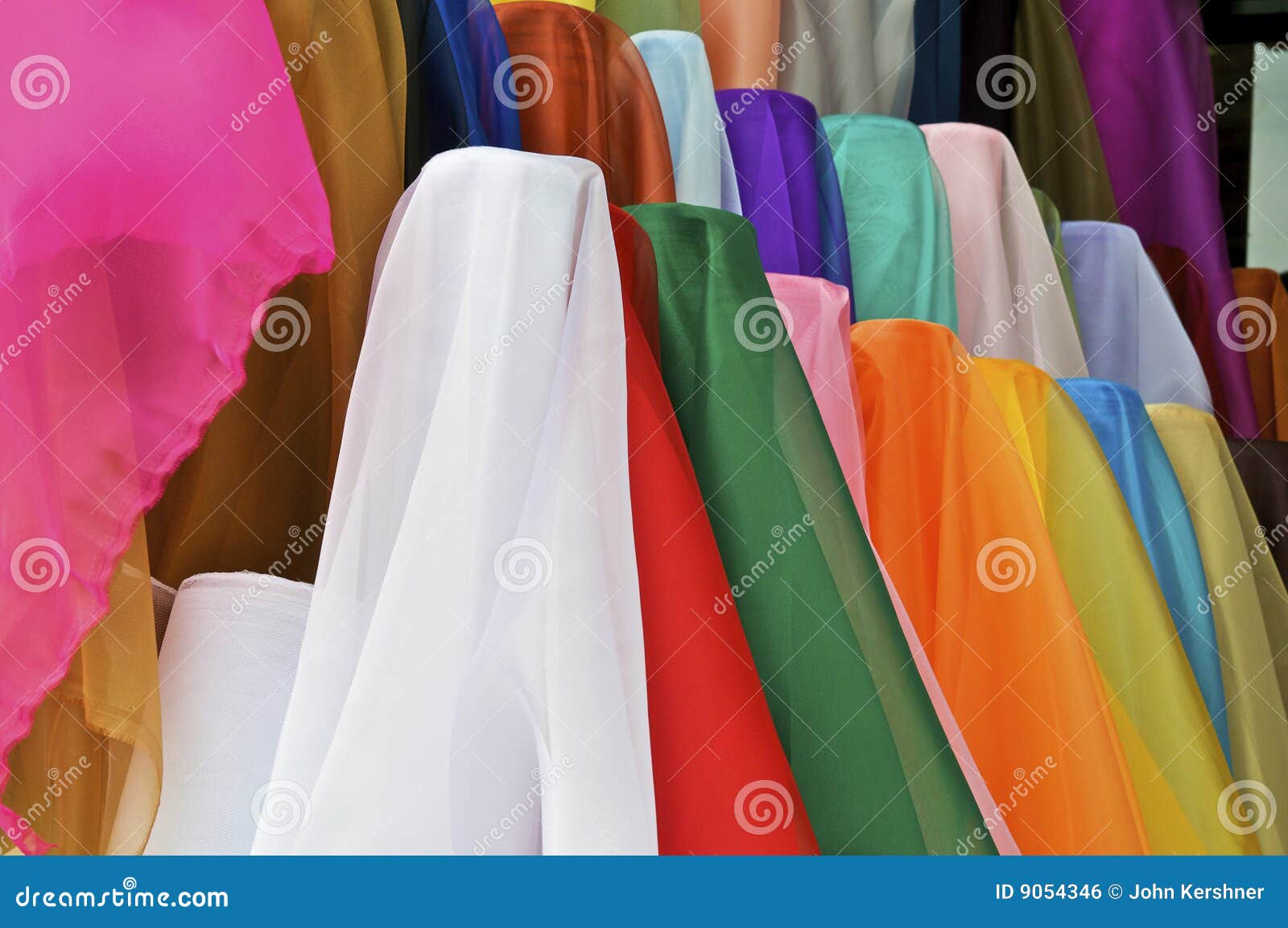 Seide stockfoto. Bild von nahaufnahme, schönheit, rosa - 9054346