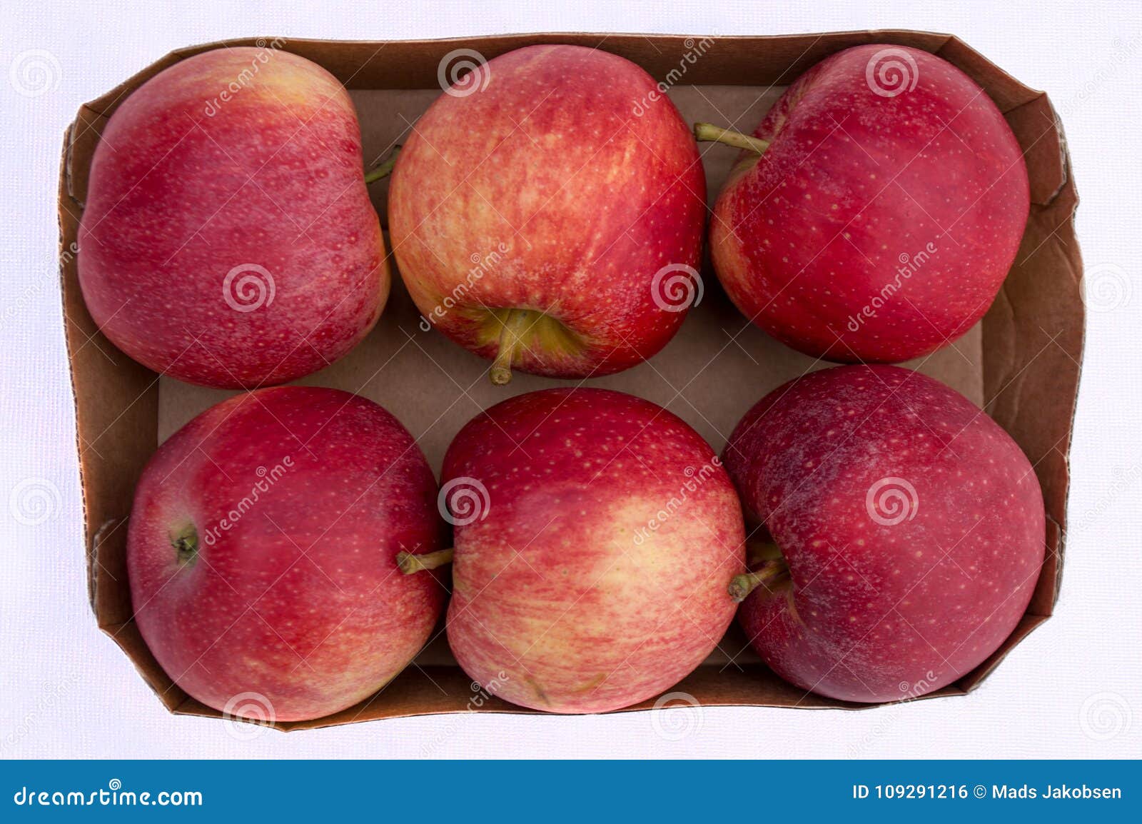 Seis Manzanas Rojas En Caja Foto de archivo - Imagen de puro, planta ...