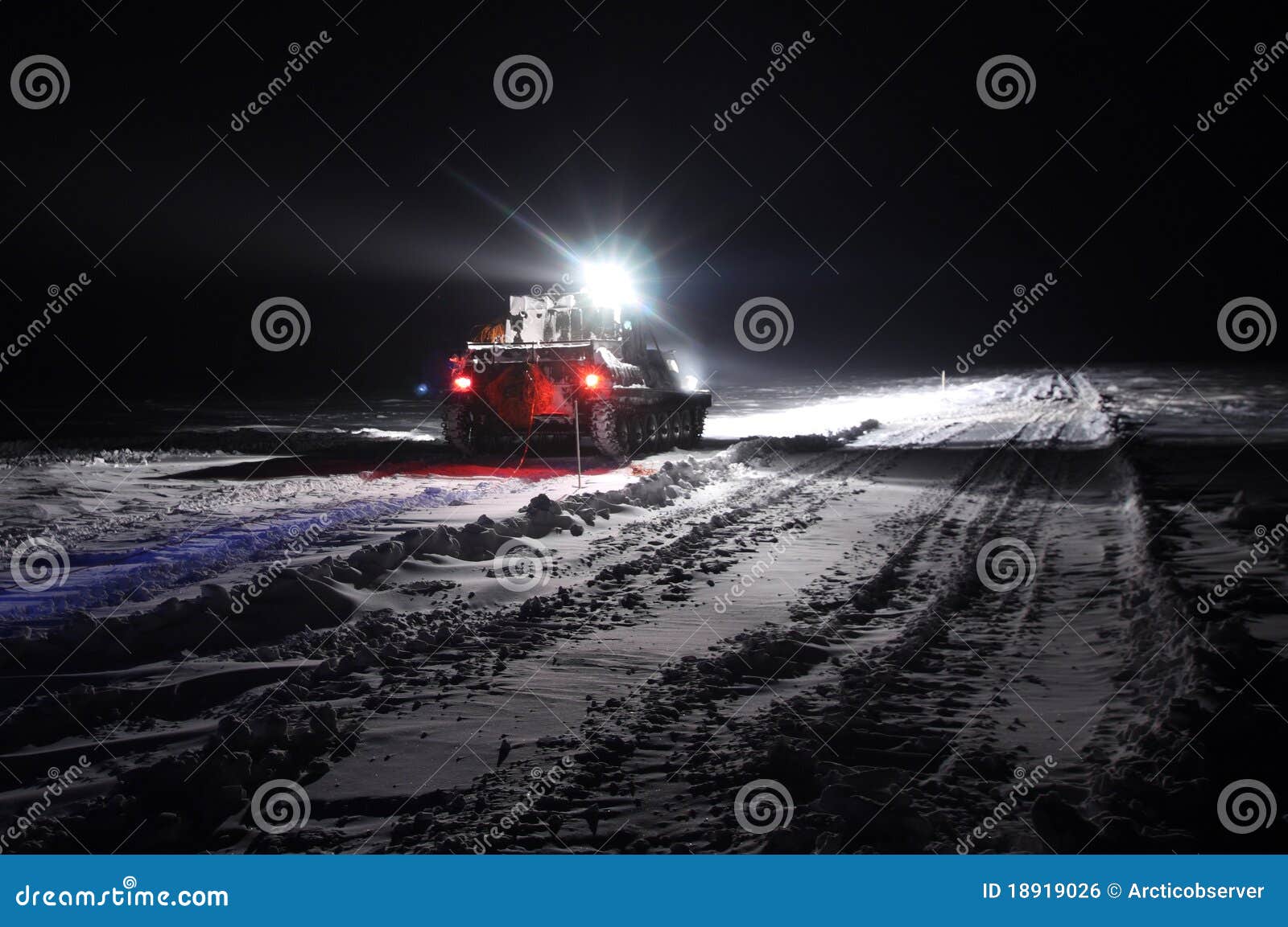 Seismic crew on profile stock photo. Image of nord, dune - 18919026