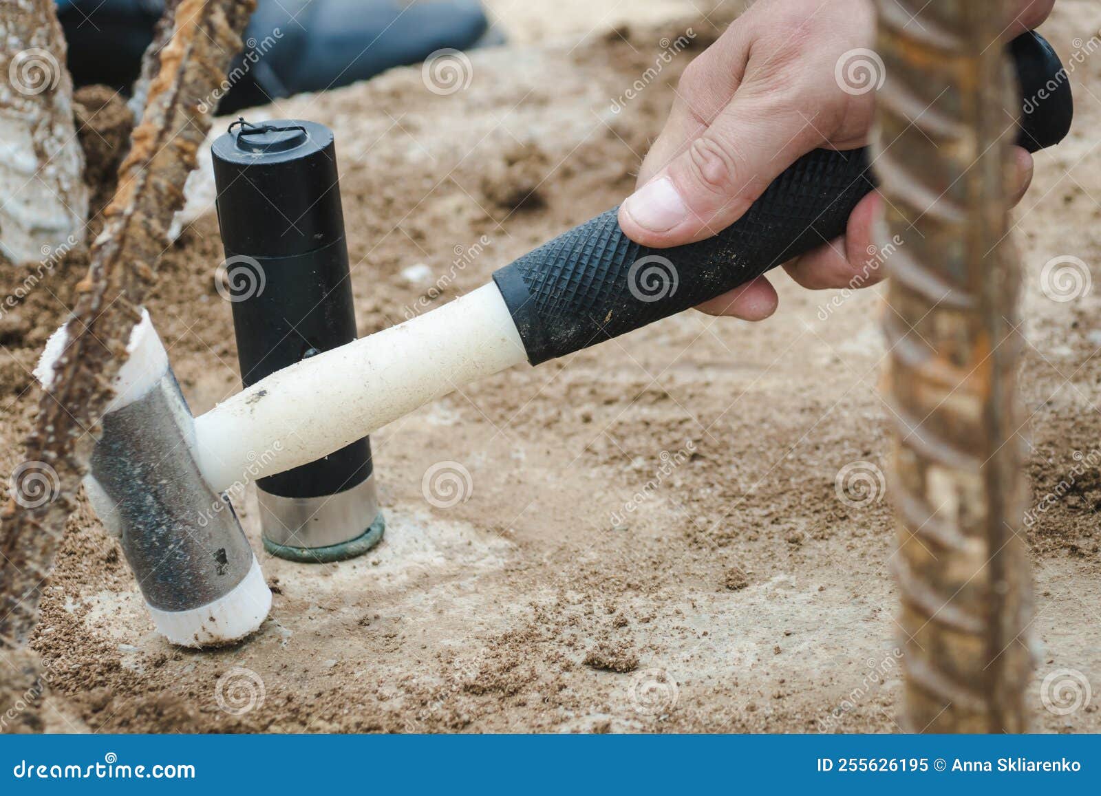 Seismic Test On Concrete Pile Stock Image | CartoonDealer.com #157114201