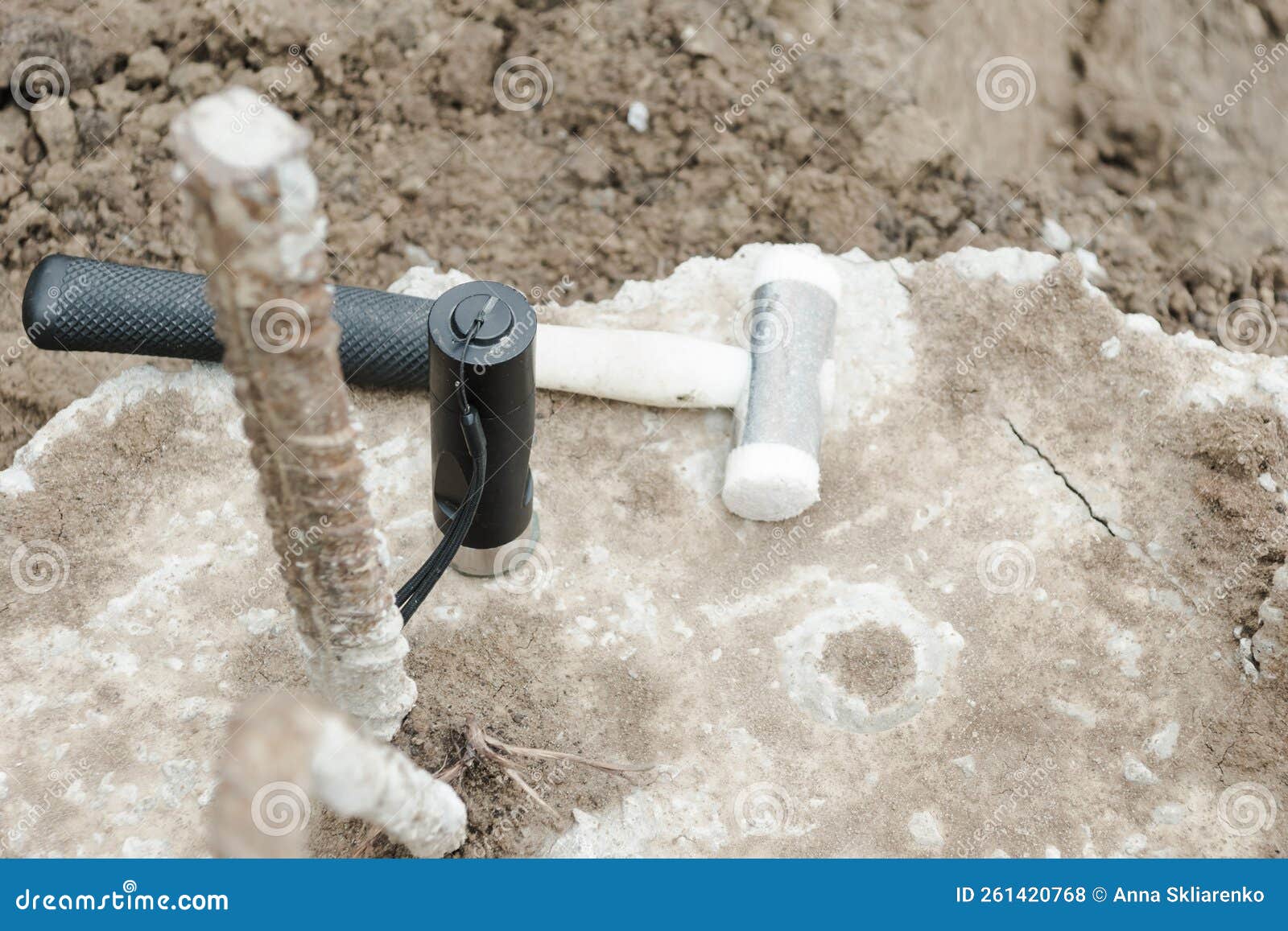 Tester To Detect Neck Bulge and Void in the Piles Stock Photo - Image ...