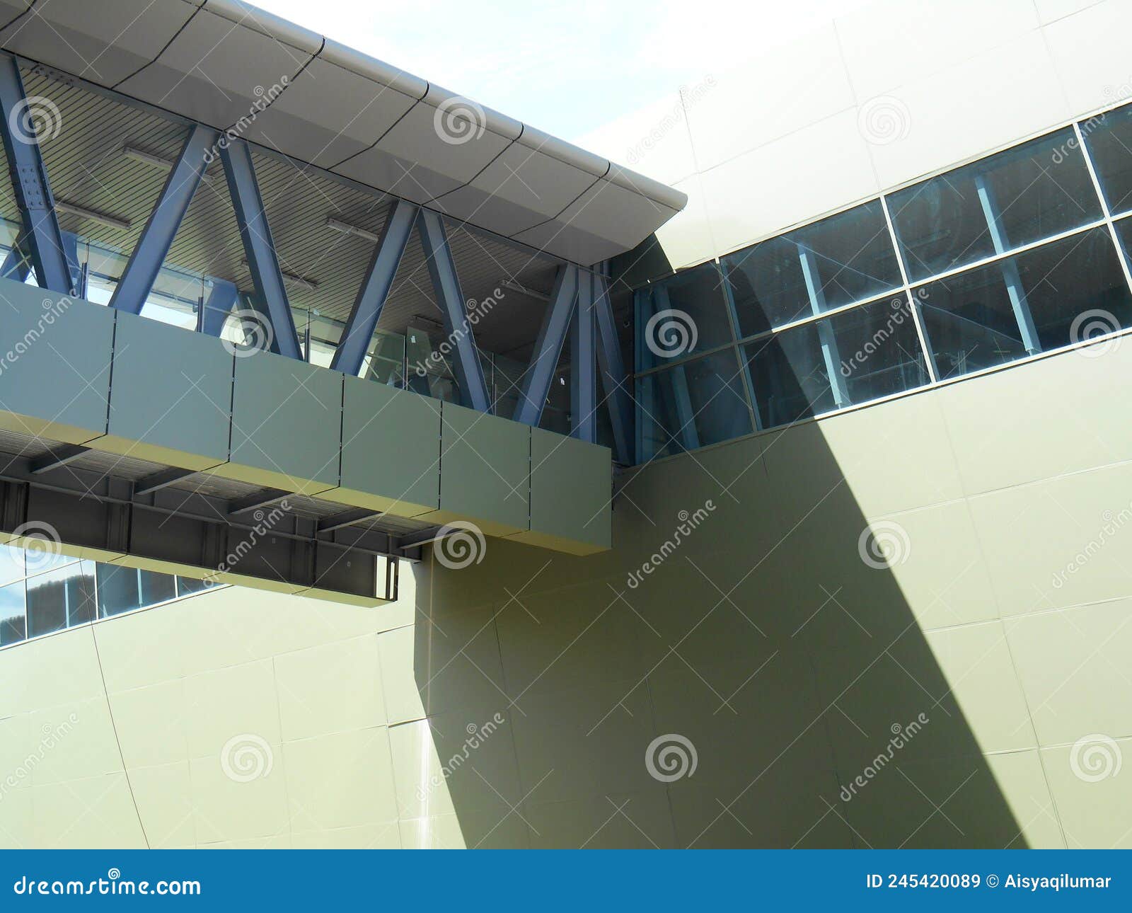 A Steel Structure Connecting Bridge is Under Construction. Editorial ...