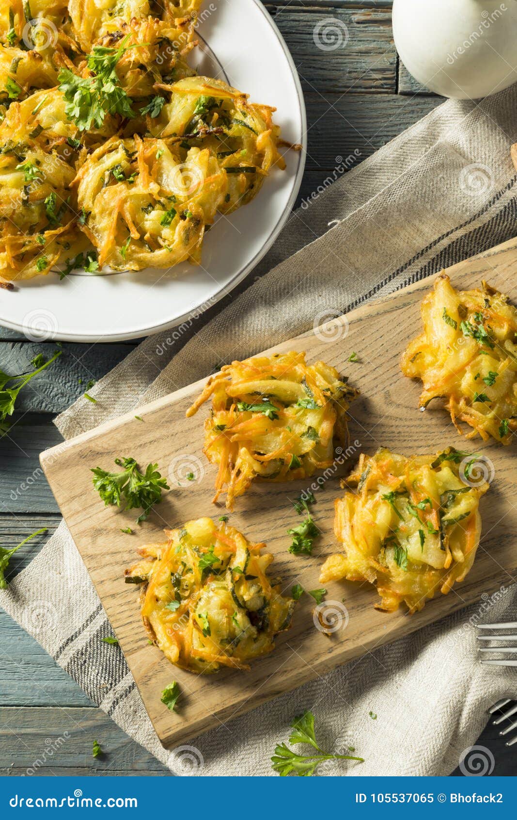 Selbst Gemachter Fried Vegetable Birds Nests Stockbild - Bild von ...