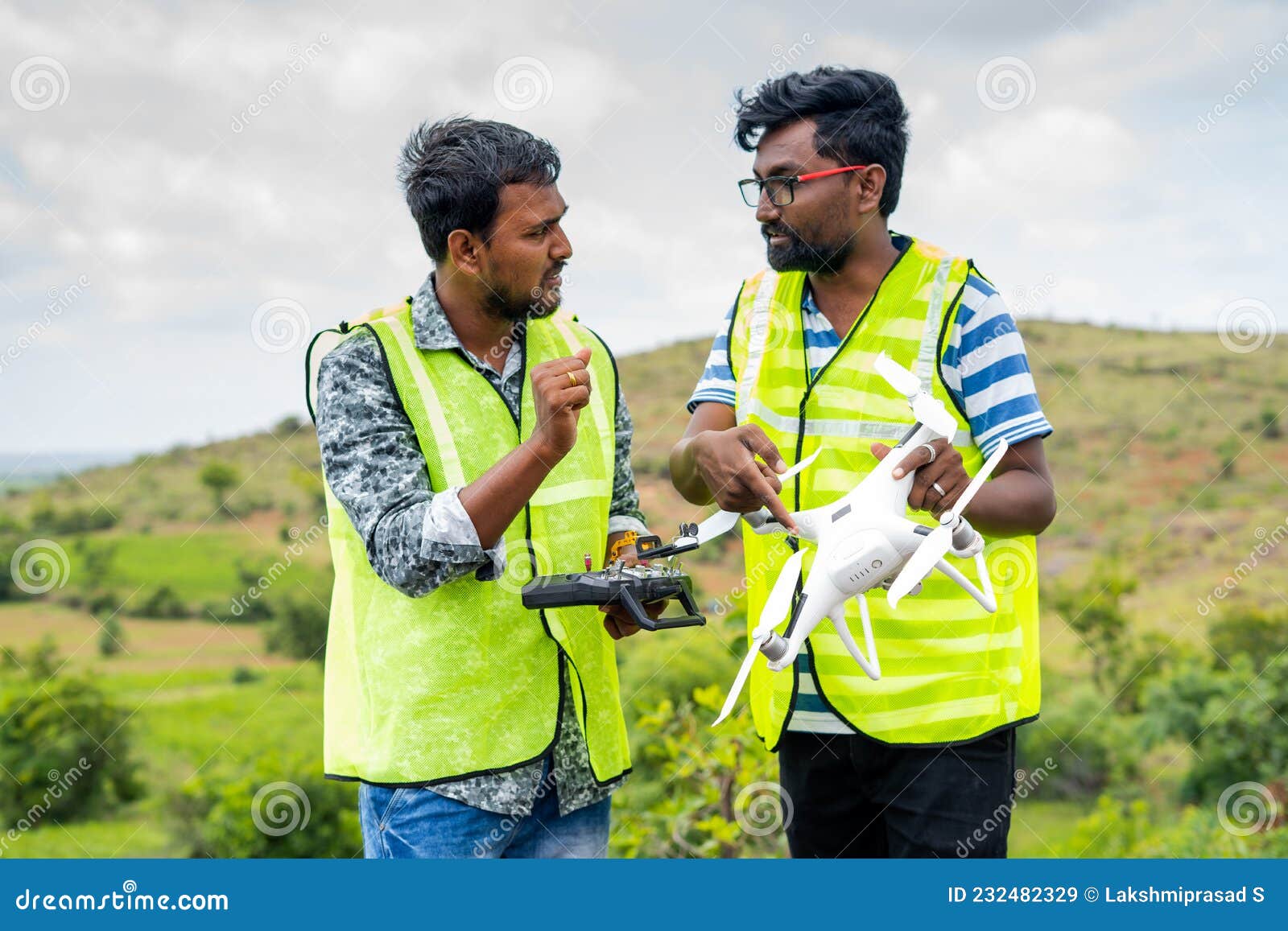 Selective Focus on Drone, Trainer Teaching by Explaining about Drone ...