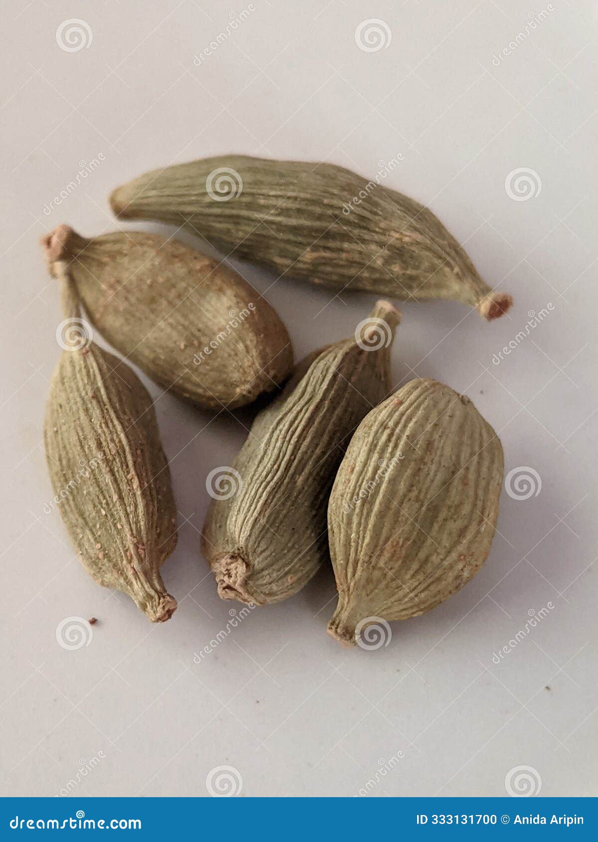 Selective Focus of Fresh Cardamom Spices Isolated on White Background ...