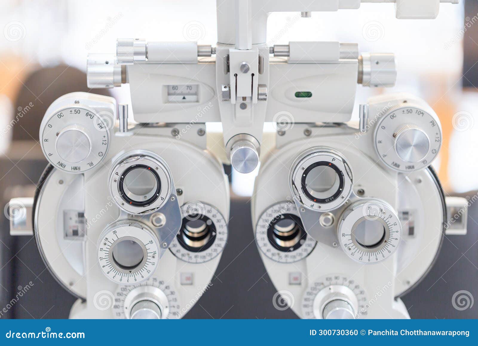 Selective Focus of Phoropter Eyesight Measurement Testing Machine in ...