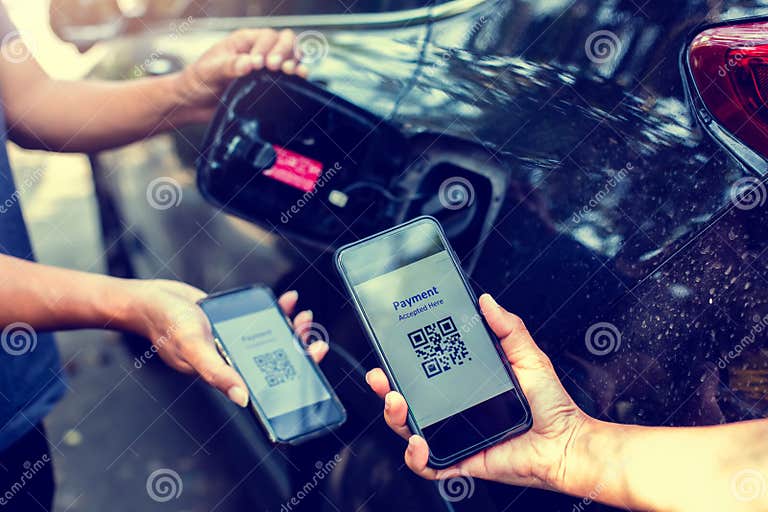 Selective Focus To Hand Using Smart Phone To Scan QR Code Tag with ...