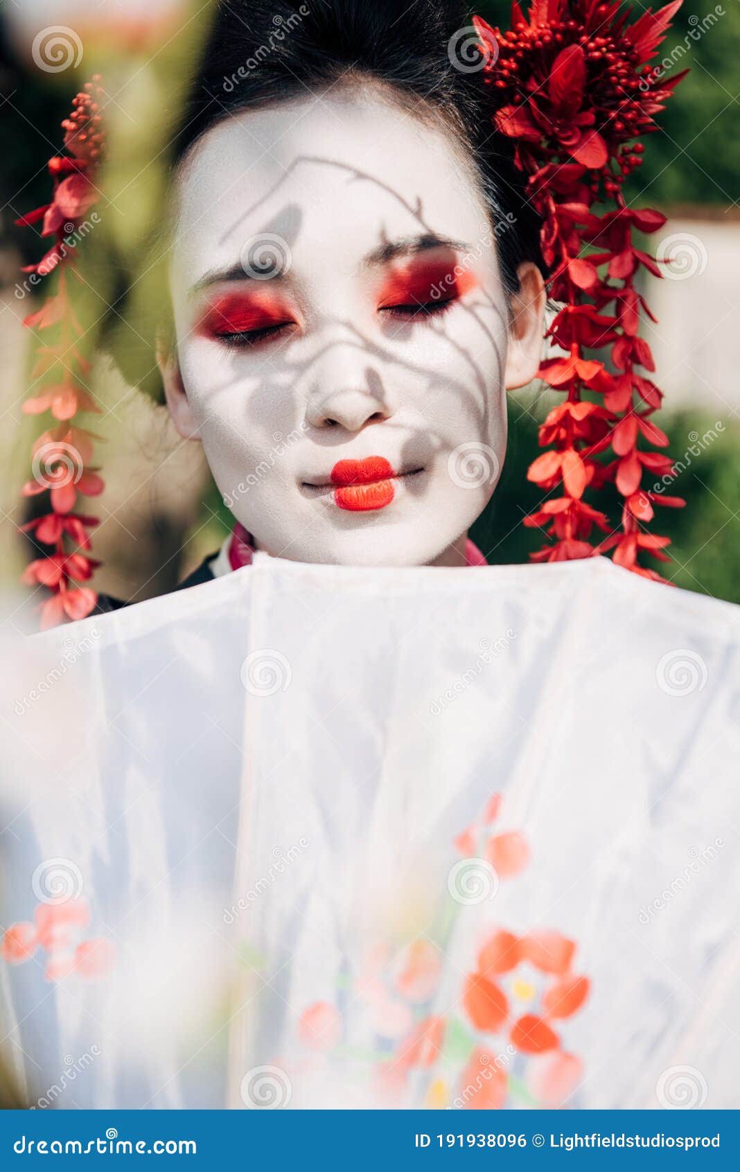 Geisha With Red Umbrella Royalty-Free Stock Photography | CartoonDealer ...