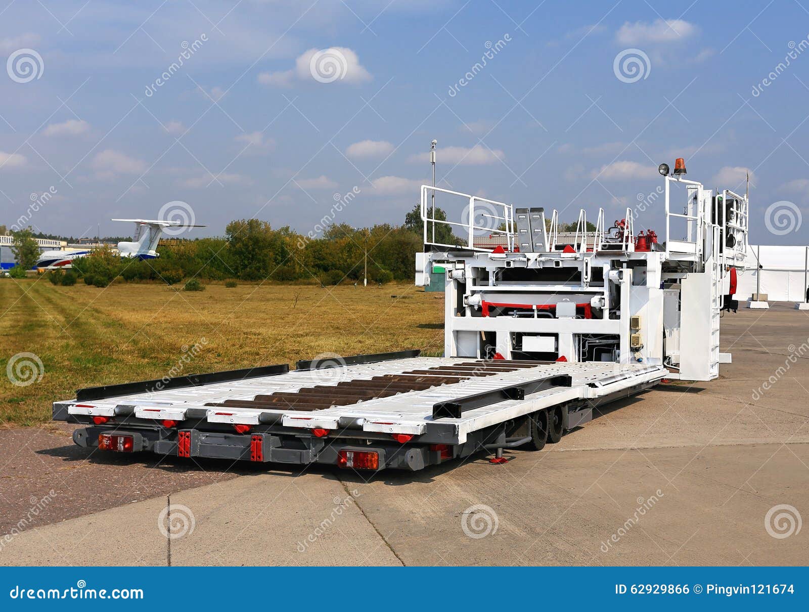 Self-propelled platform stock photo. Image of takeoff - 62929866