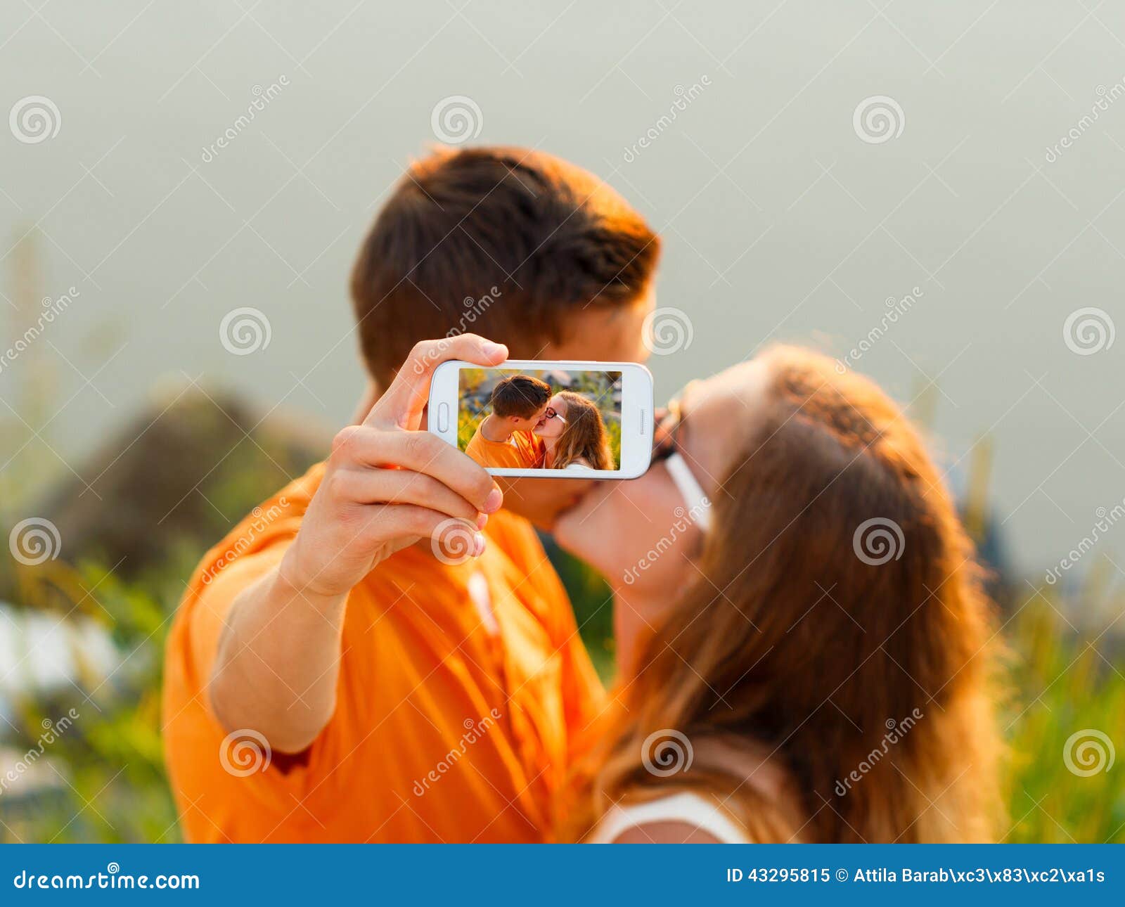 Selfie Kissing Couple Stock Image Image Of Kiss Holding 43295815