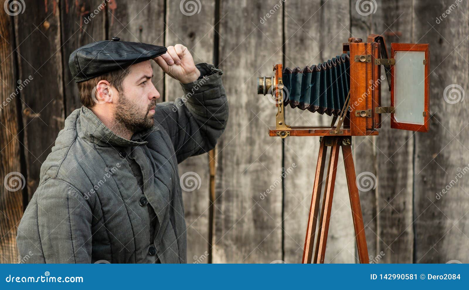 Selfie of Old Fashioned Man on Large Format Camera. Concept - Retro ...