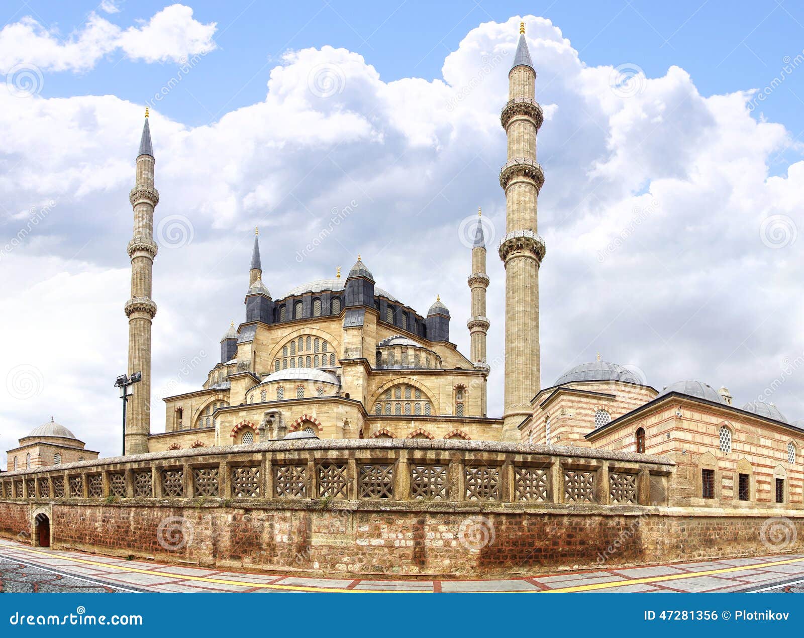 Selimiye Mosque, Edirne Stock Photo - Image: 47281356
