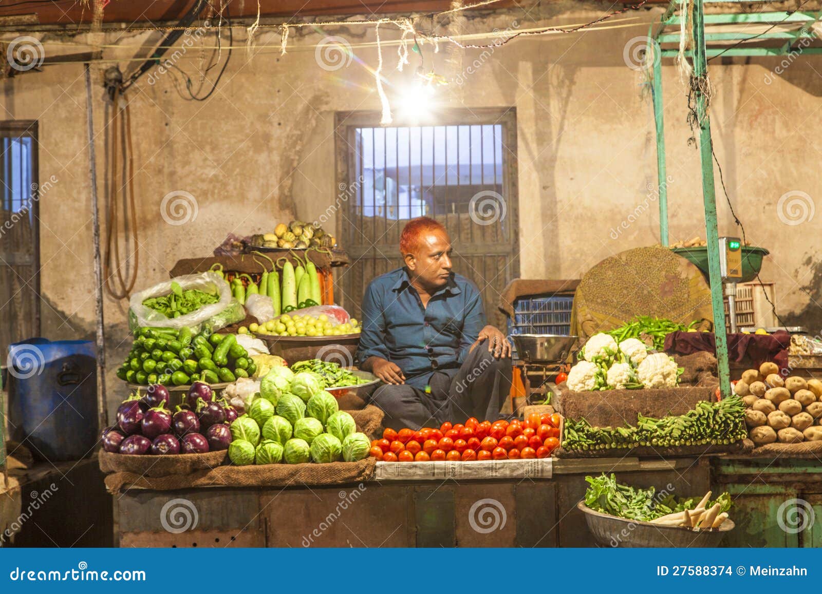 Seller at the Vegetable Night Market Editorial Stock Image - Image of ...