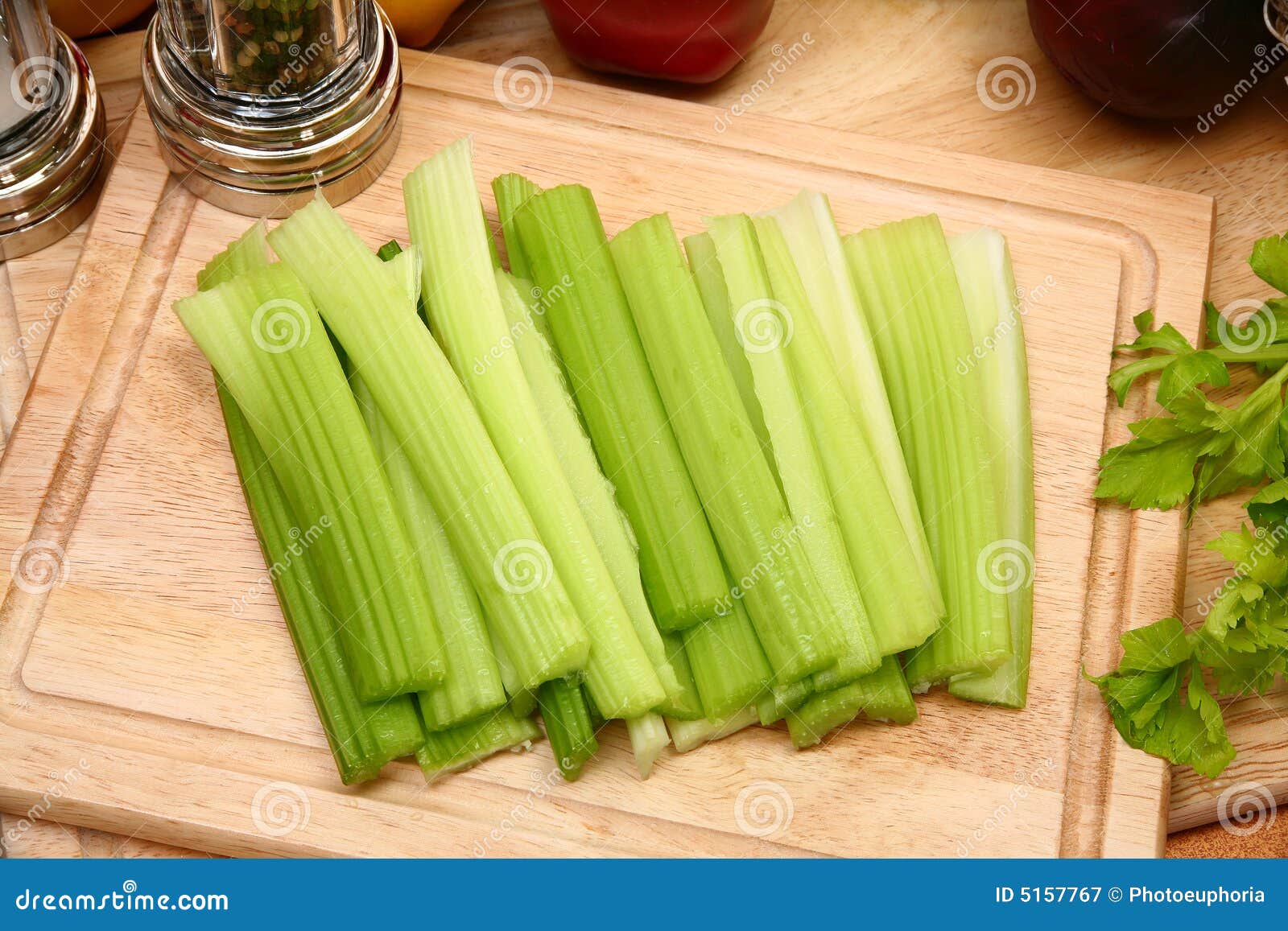 Sellerie-Stangen stockbild. Bild von sahne, gemüse, hungrig - 5157767