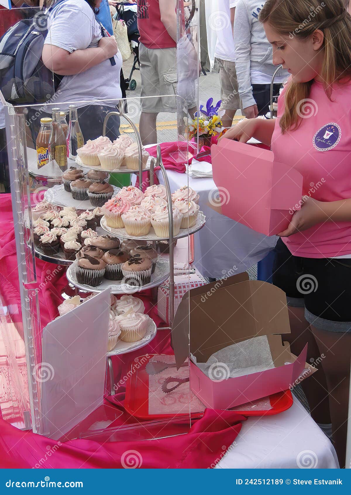 Selling Cupcakes at Street Fair Editorial Stock Image - Image of cake ...