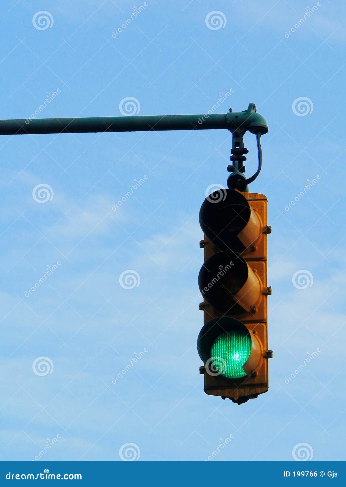Semáforo verde foto de archivo. Imagen de ciudad, afuera - 199766