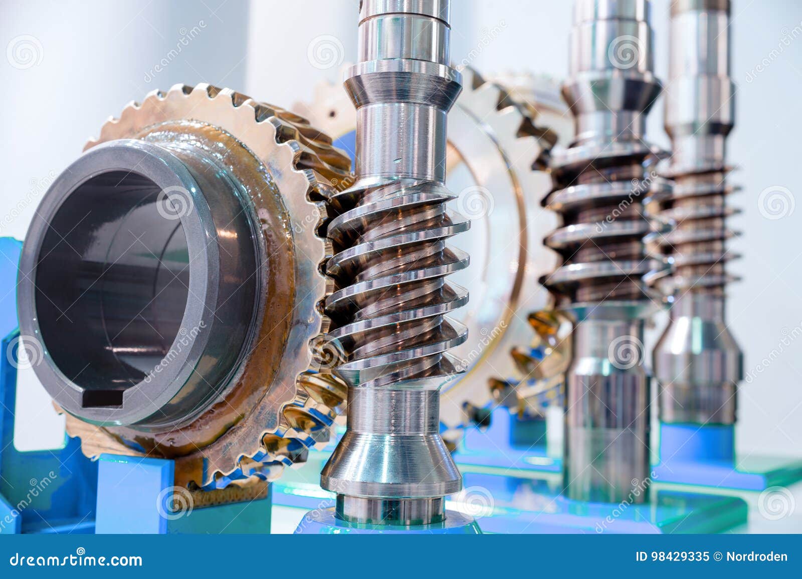 Sem-fim-engrenagem Roda E Eixo De Sem-fim Imagem de Stock - Imagem de ...