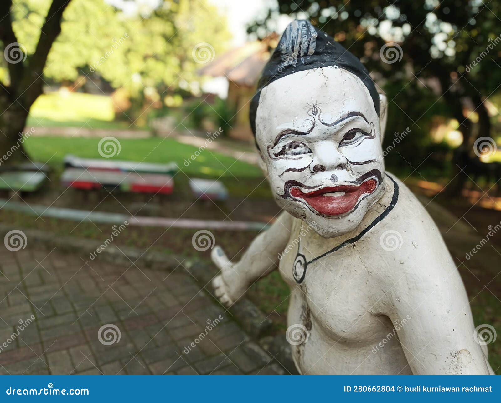 Semar Statue: in the World of Puppet he is a Member of the Punakawan ...