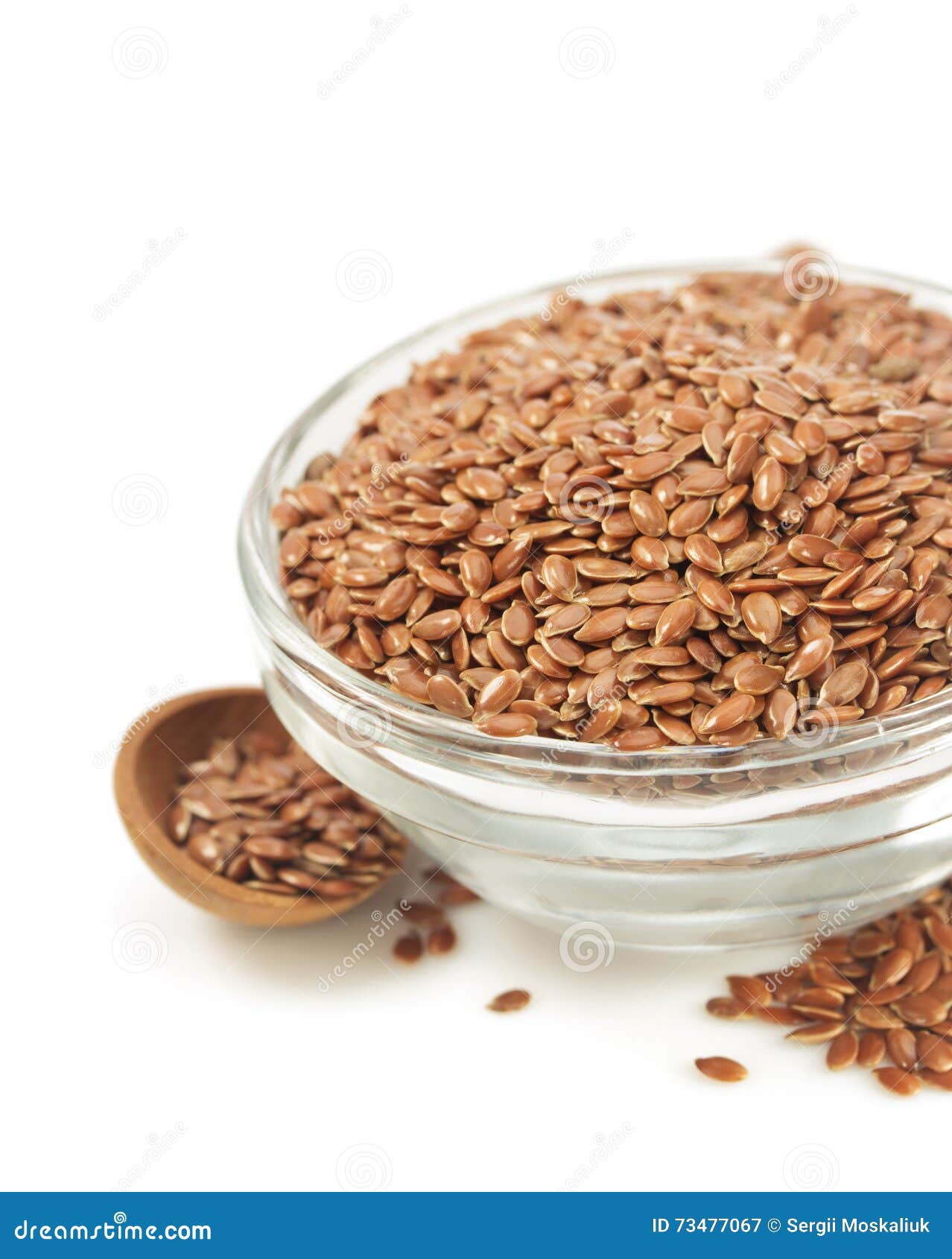 Sementes De Linho Na Bacia Isolada No Branco Imagem de Stock - Imagem ...