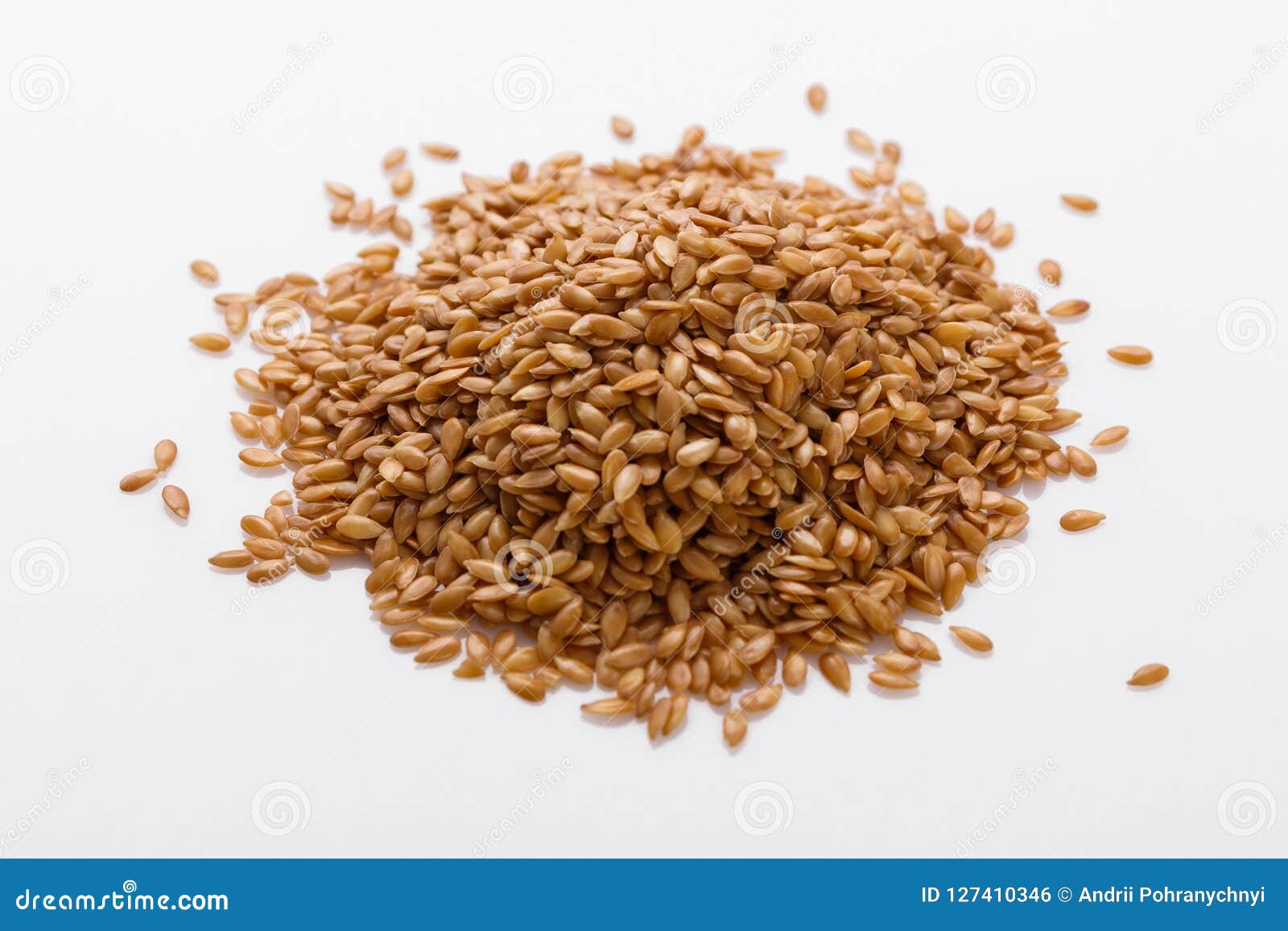 Sementes Do Linho Dourado Em Um Fundo Branco Foto de Stock - Imagem de ...