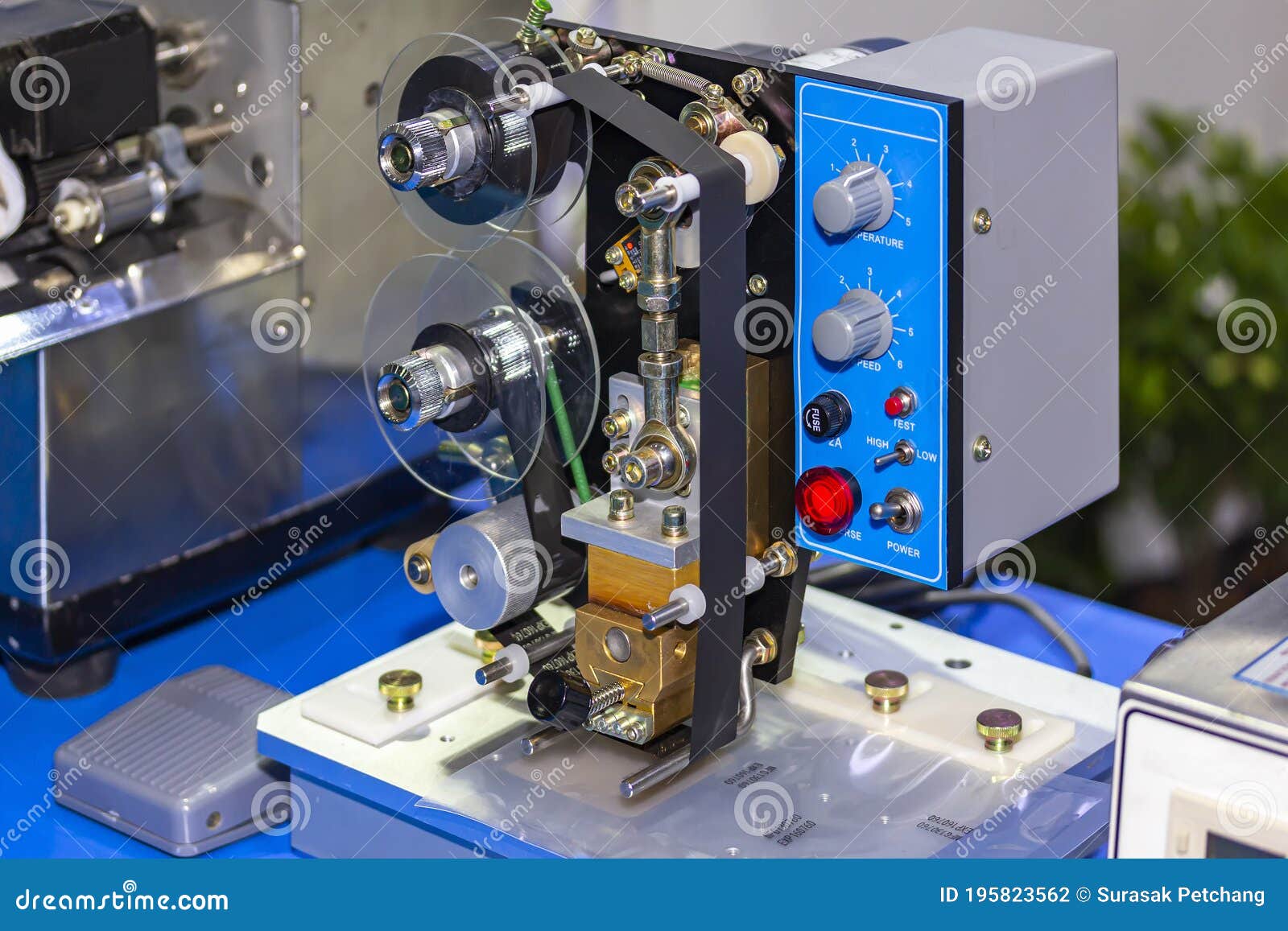 Semi Automatic Hot Stamp Machine for Write Label Coding on Plastic Bag ...