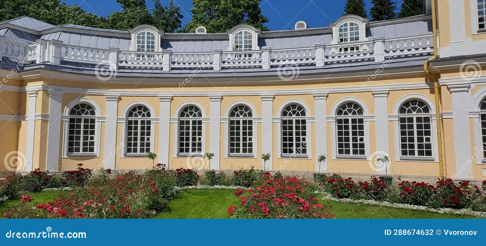 Semi-circle Palace stock photo. Image of classic, imperial - 288674632